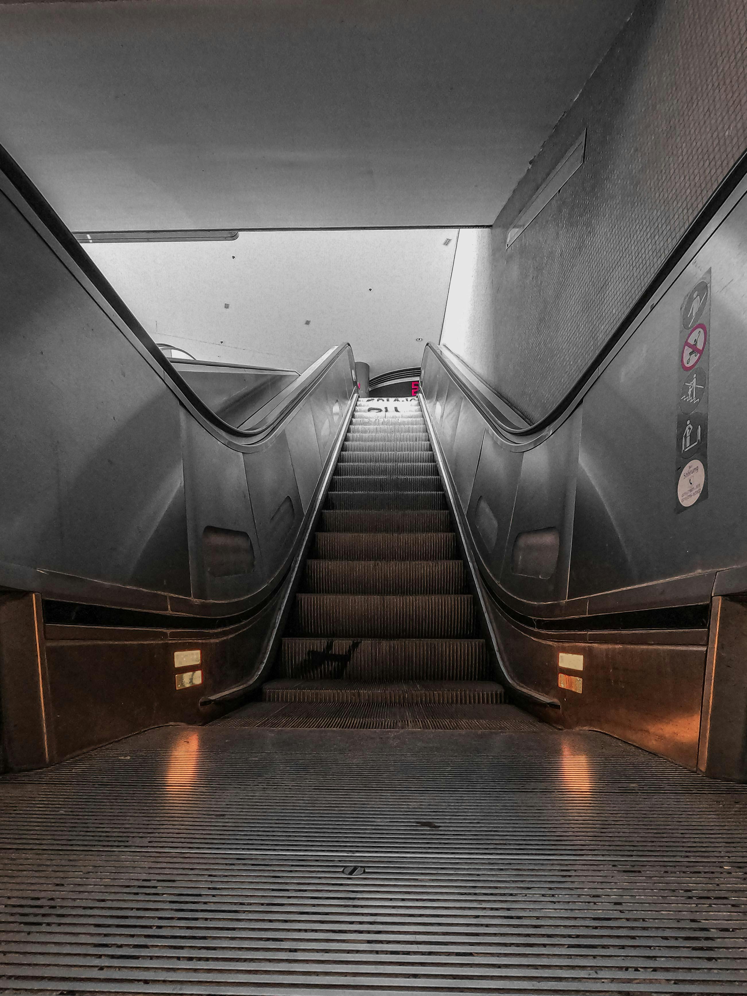 Gray, Empty Escalator · Free Stock Photo