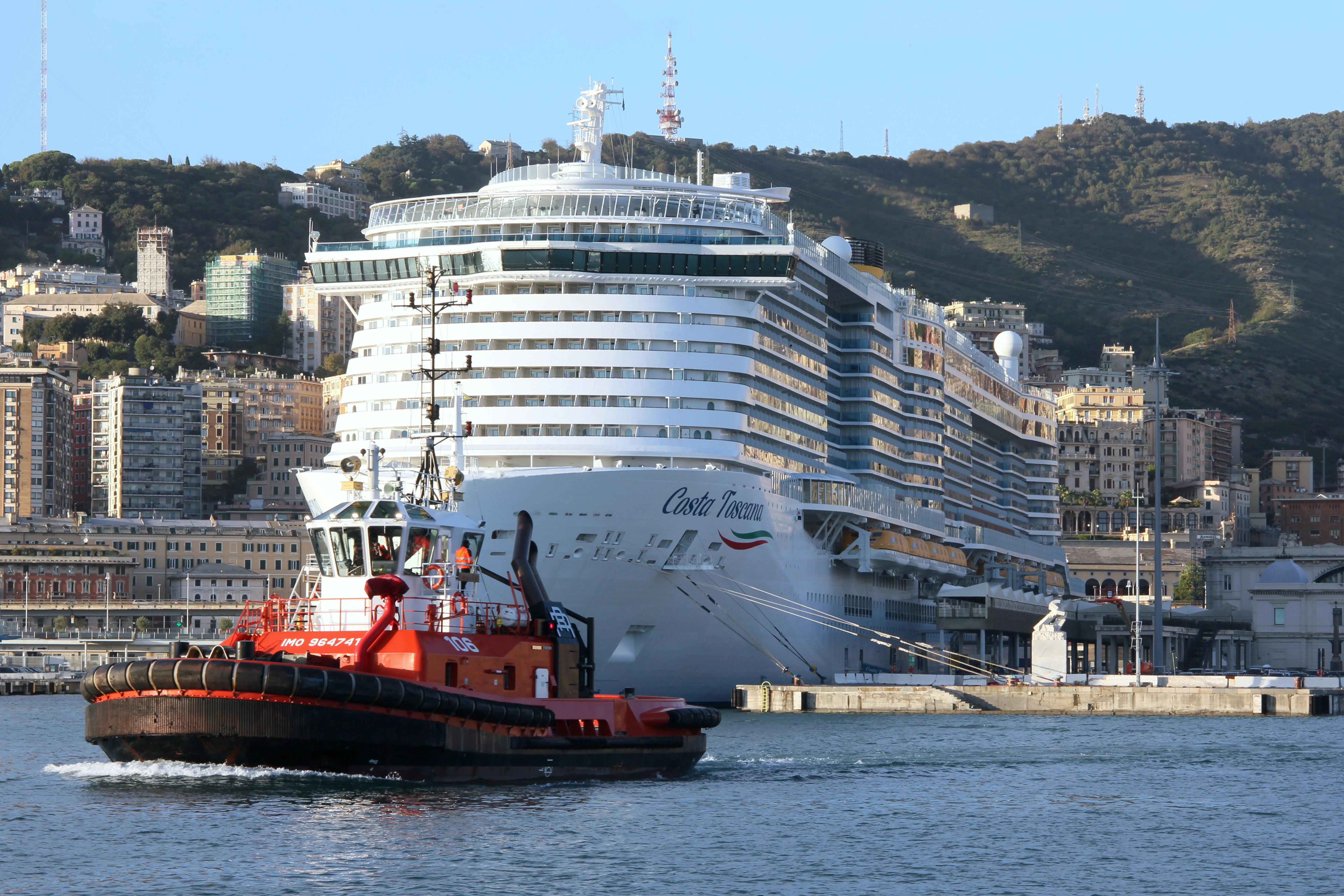 Cruises Photos, Download The BEST Free Cruises Stock Photos & HD Images