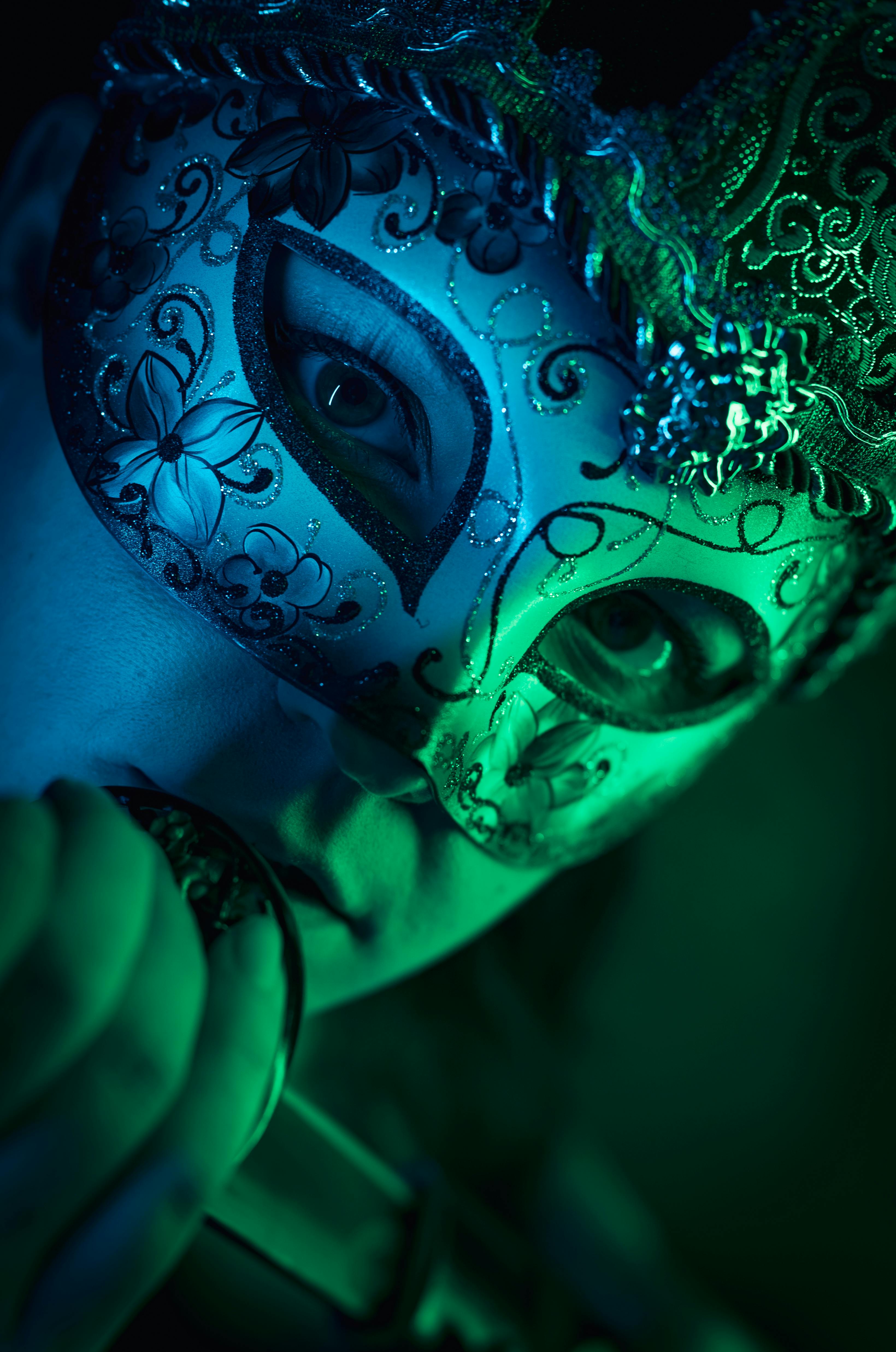 Face in Theater Mask · Free Stock Photo