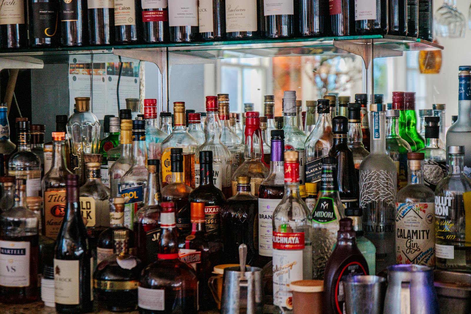 Alcohol In A Bar Photos, Download The BEST Free Alcohol In A Bar Stock ...