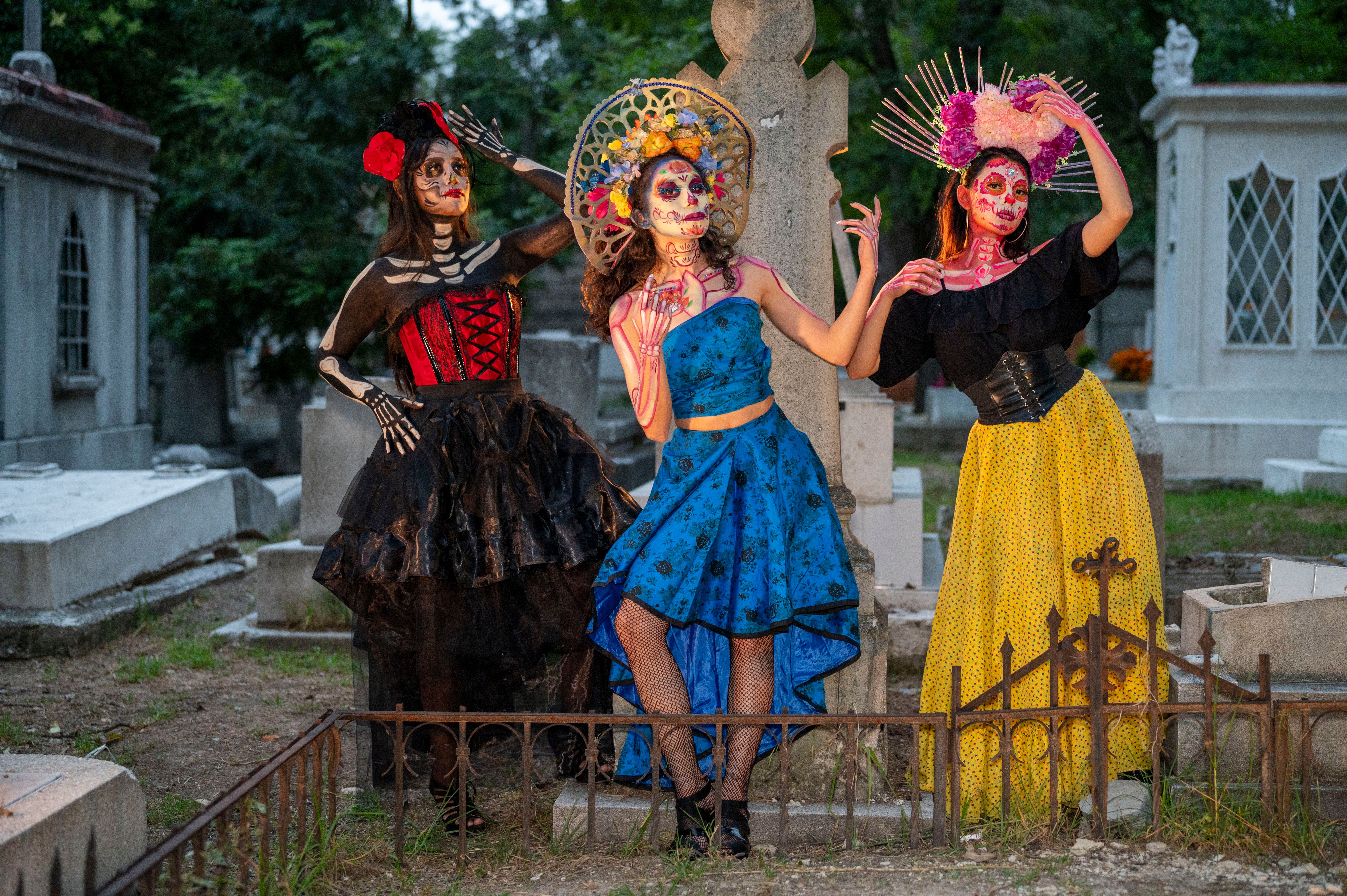 Standing Women in Catrina Costume in Cemetery · Free Stock Photo