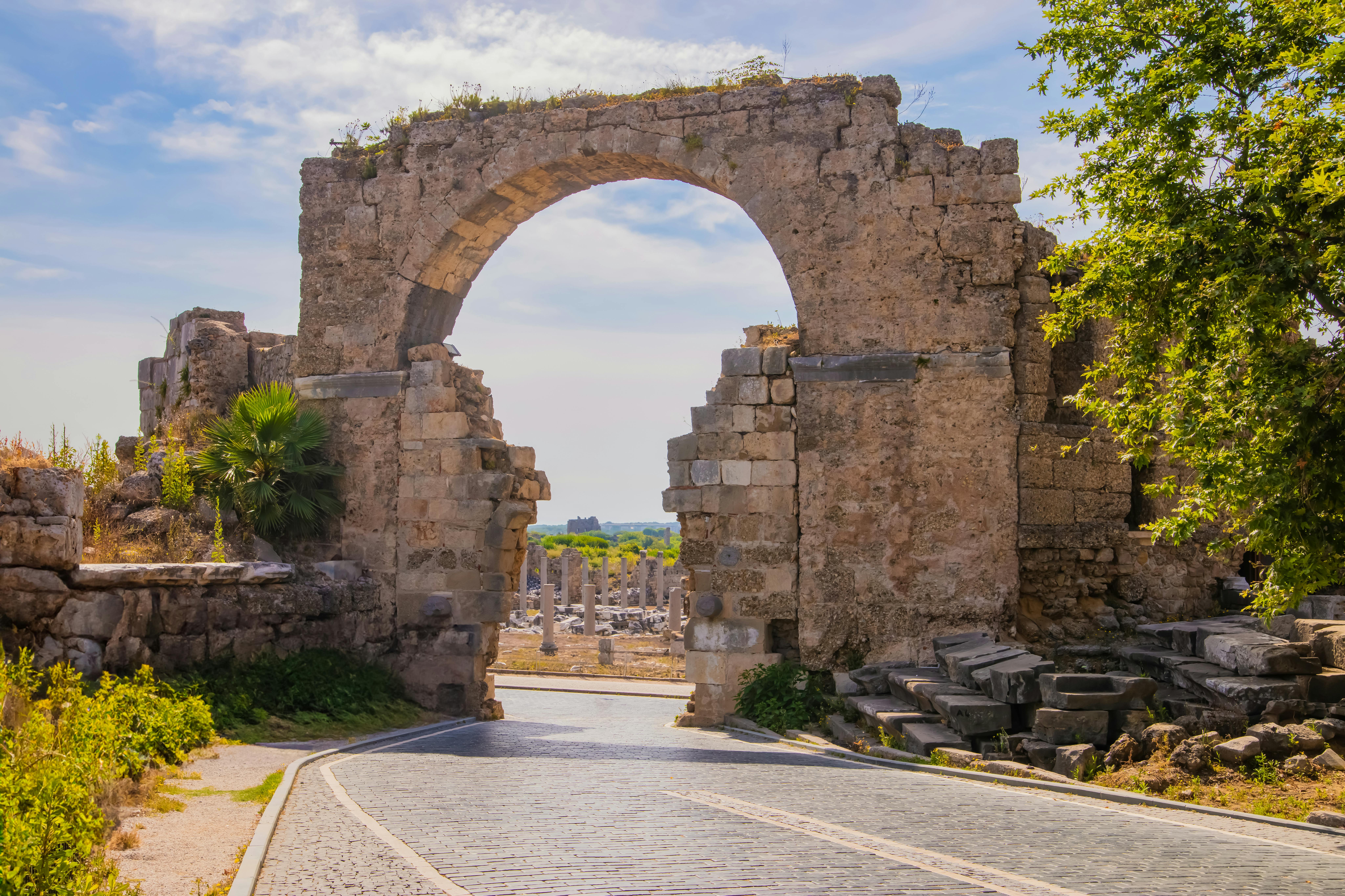 Ancient Arch over Road · Free Stock Photo