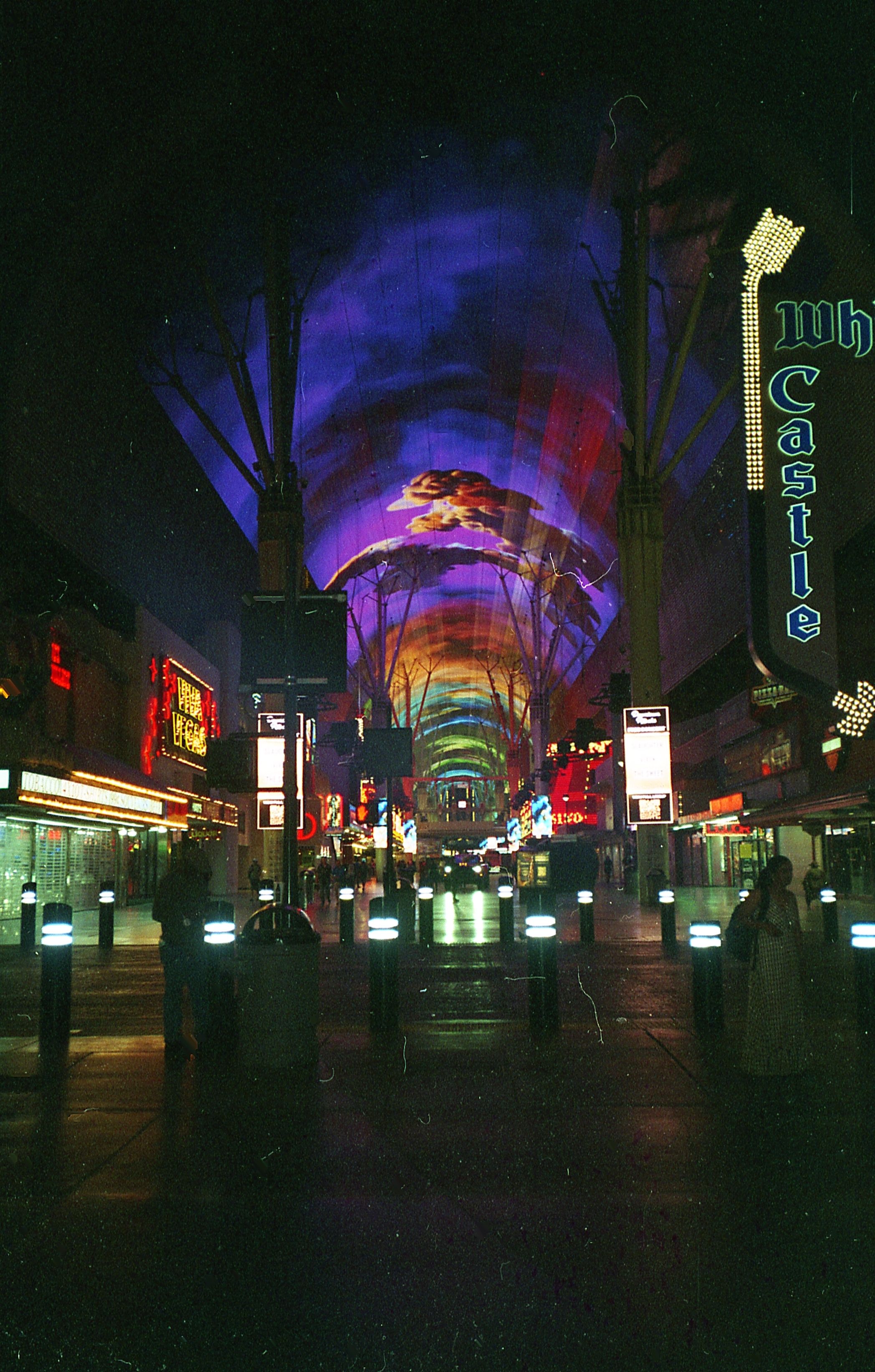 Light Show in City at Night · Free Stock Photo