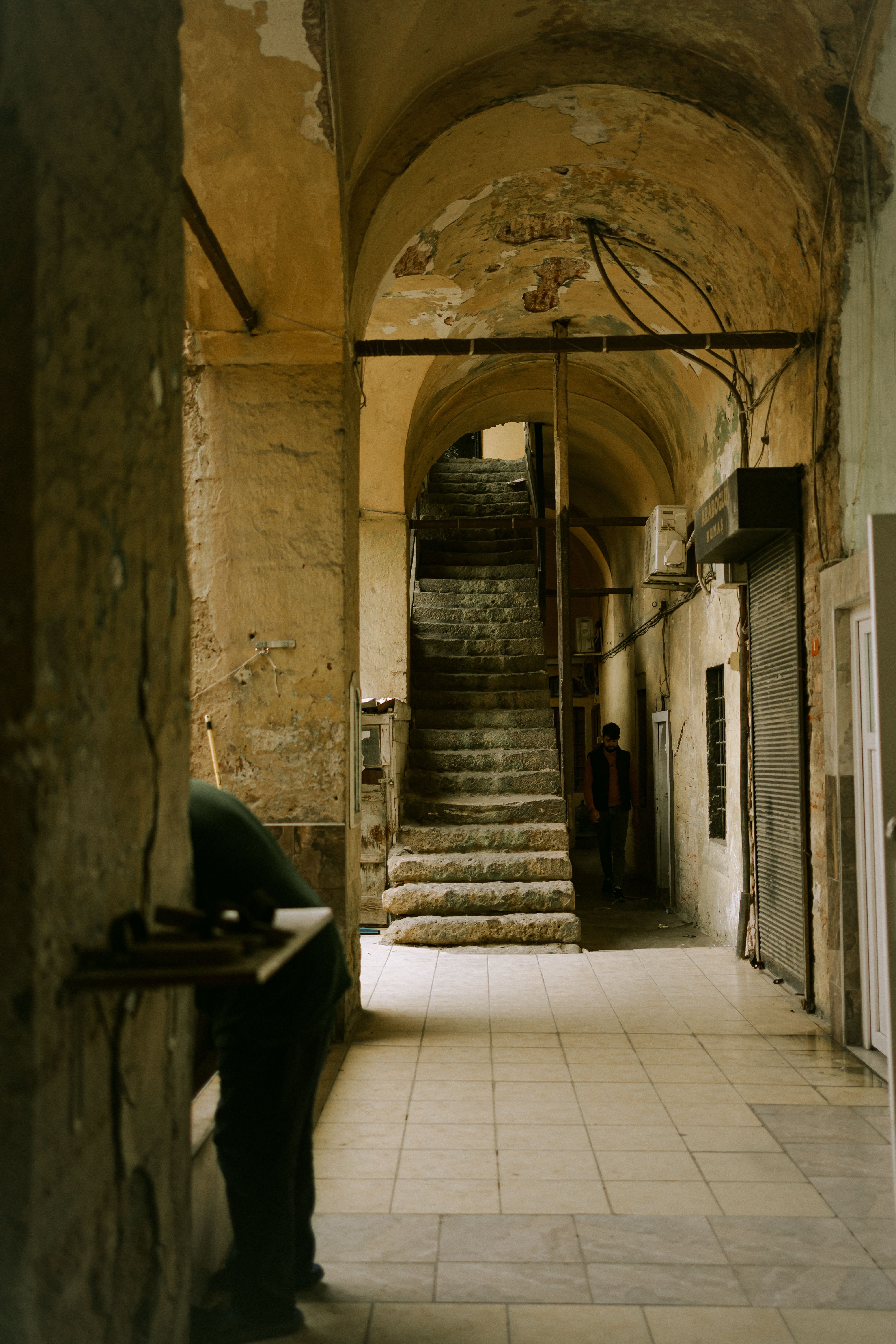 Pavement under an Old Archway Passage · Free Stock Photo