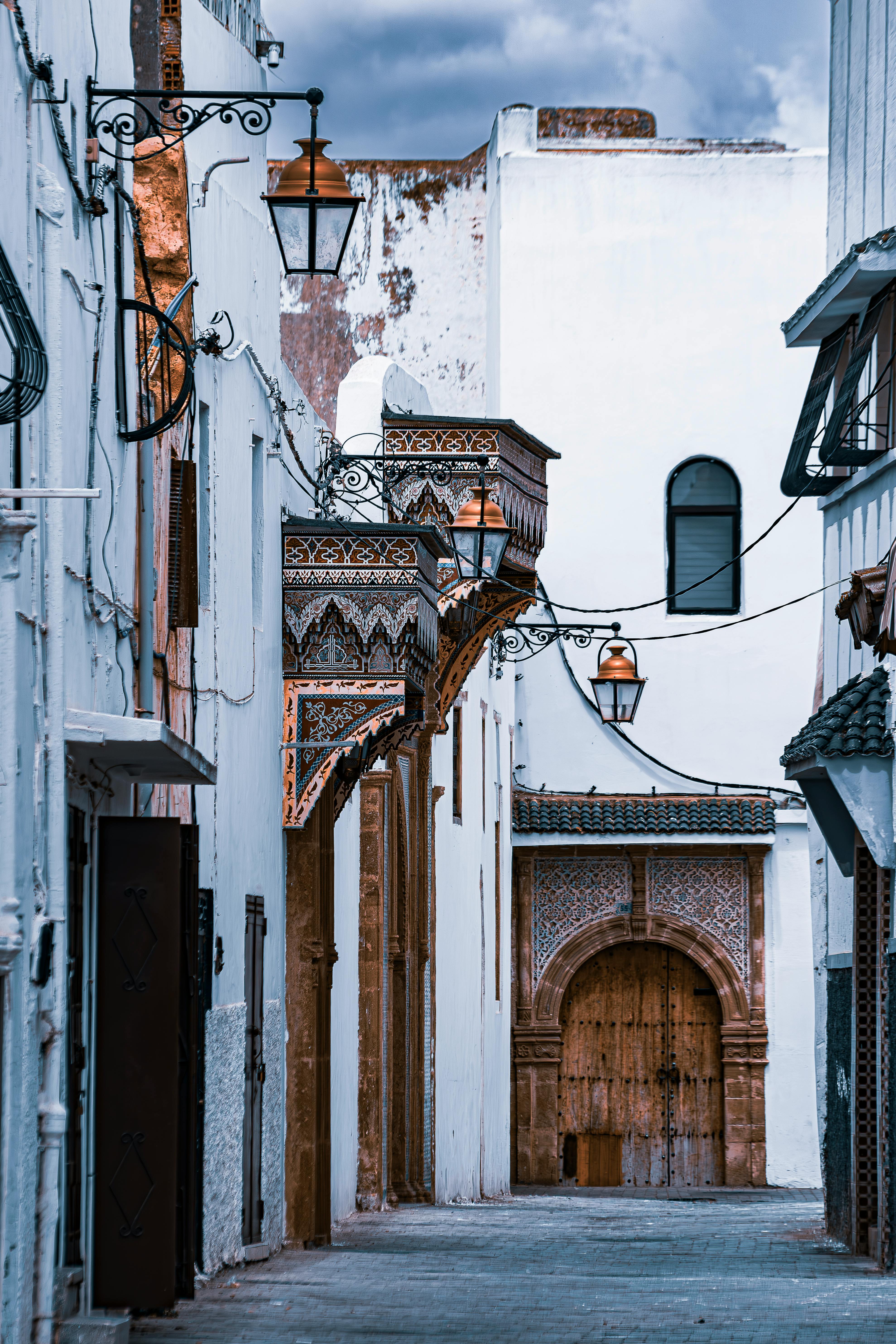 White Houses with Ornaments in Alley in Rabat, Morocco · Free Stock Photo