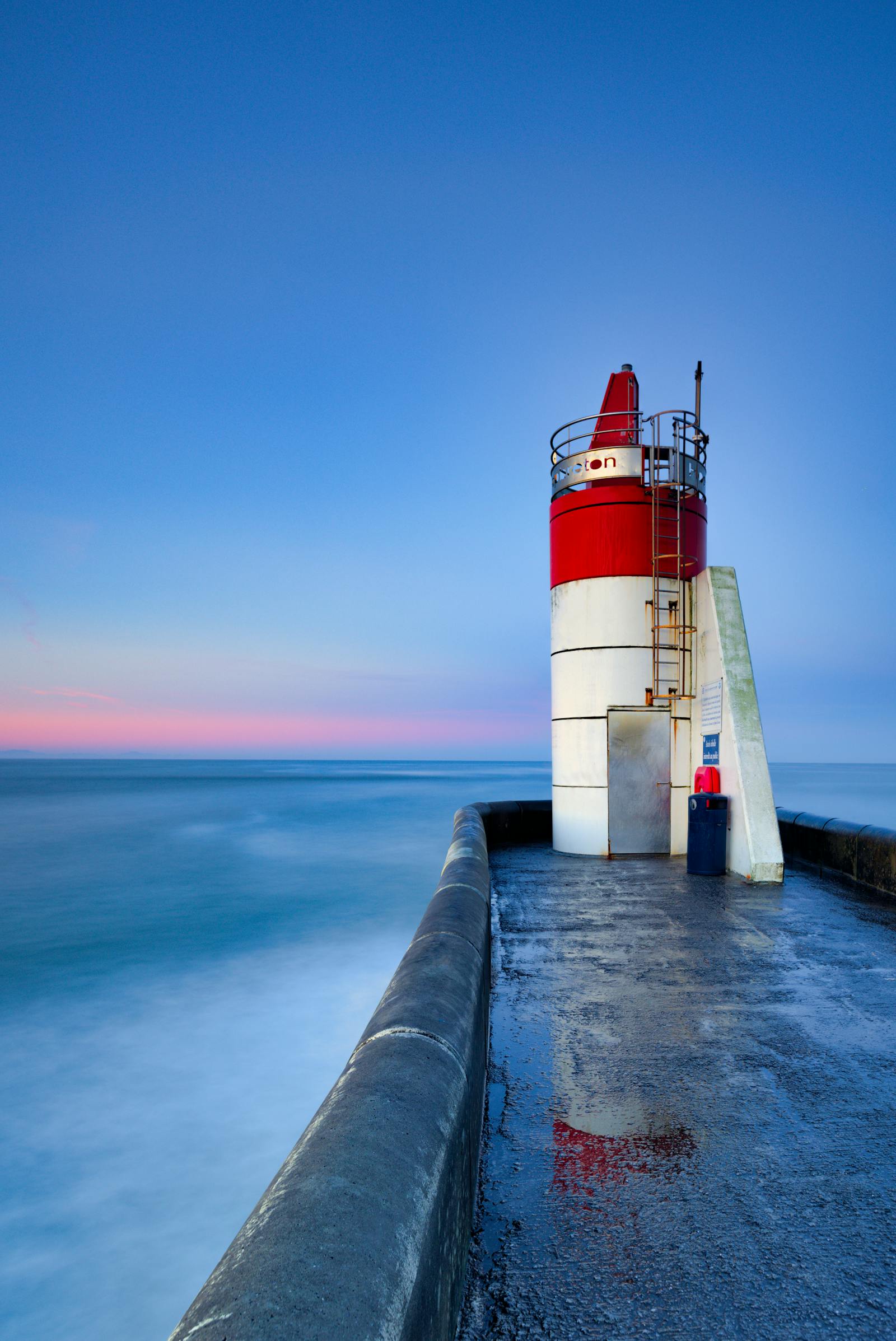 Broken Lighthouse Photos, Download The BEST Free Broken Lighthouse ...