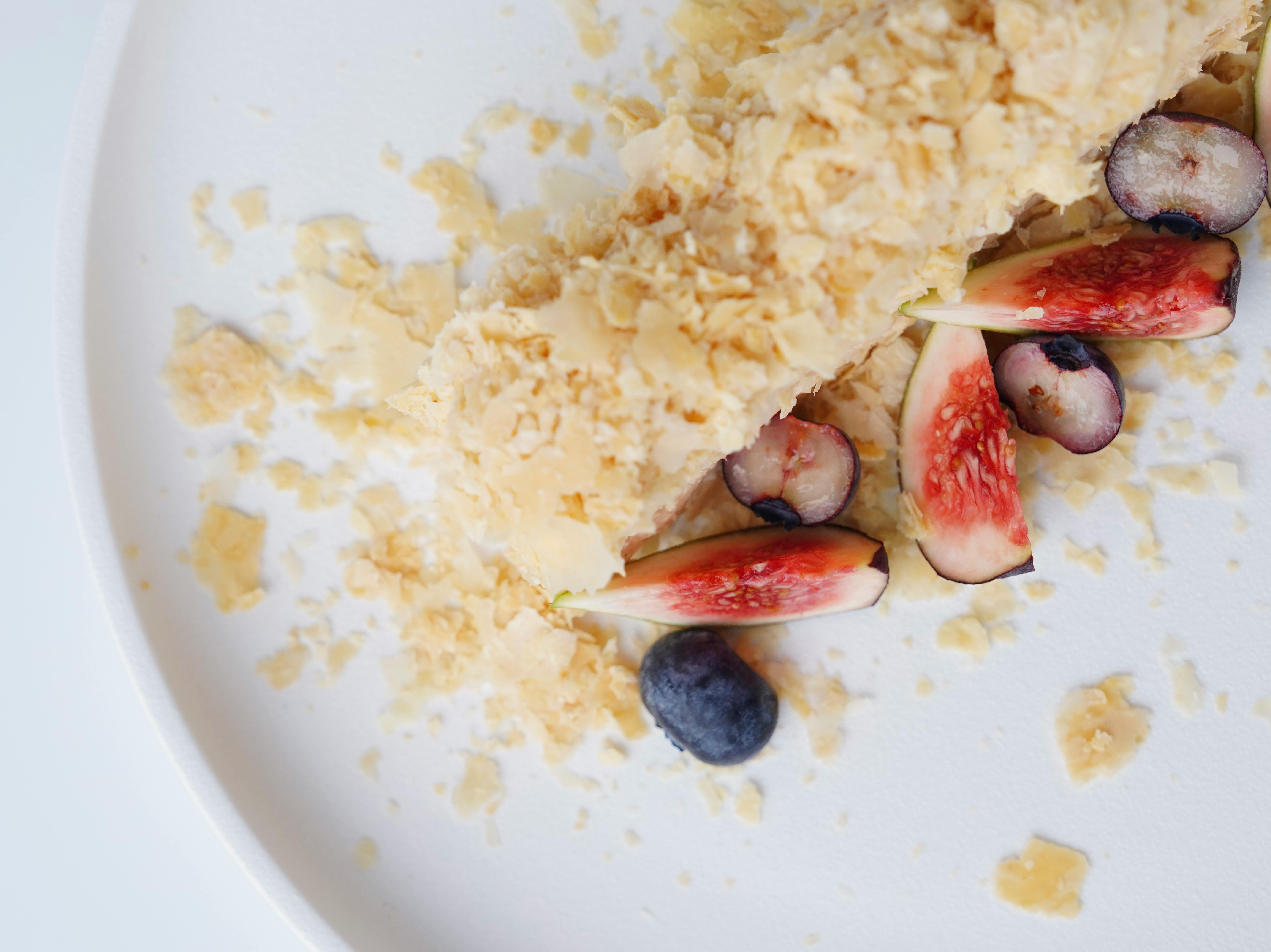 Sliced Graham Cake · Free Stock Photo