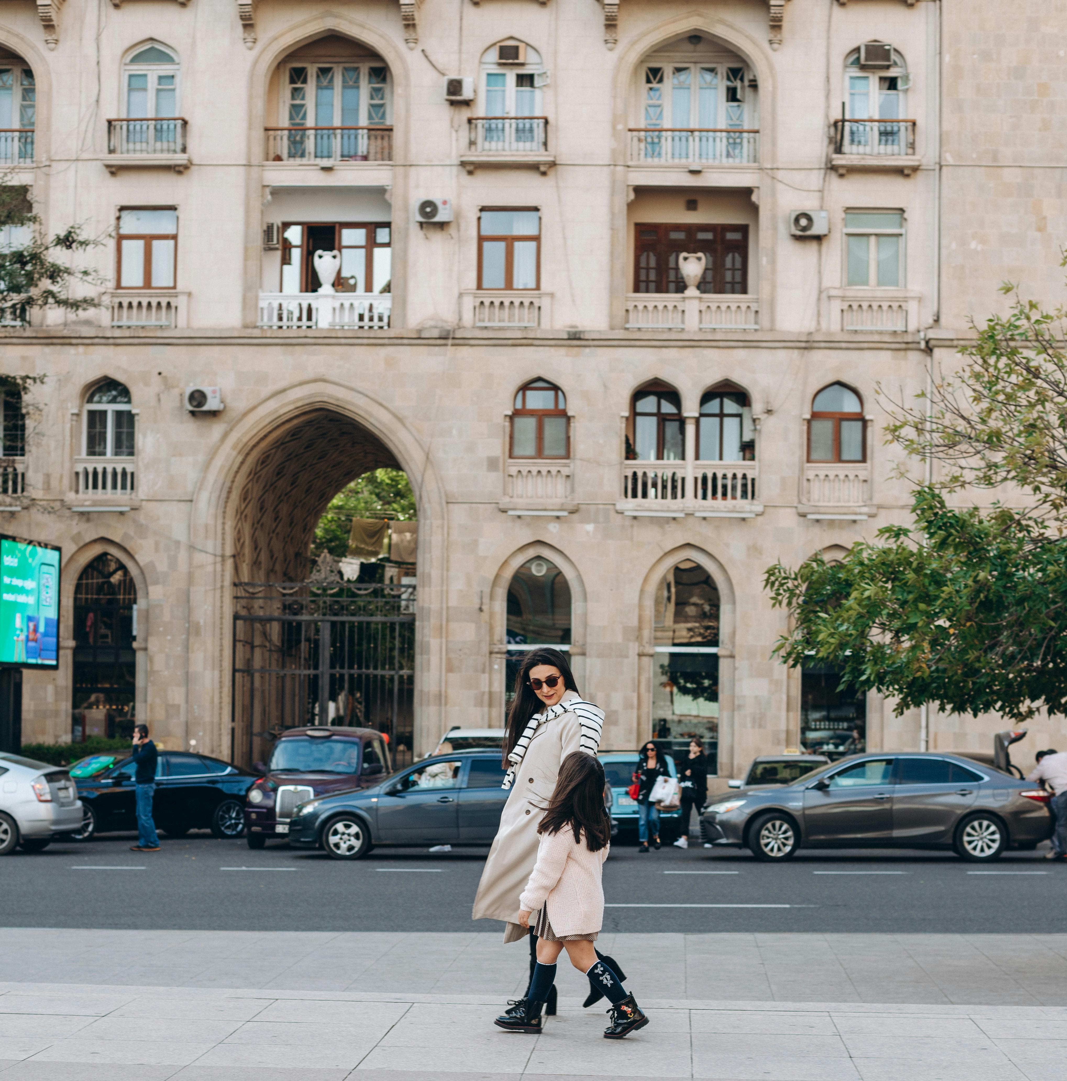 Mom Building Photos, Download The BEST Free Mom Building Stock Photos ...