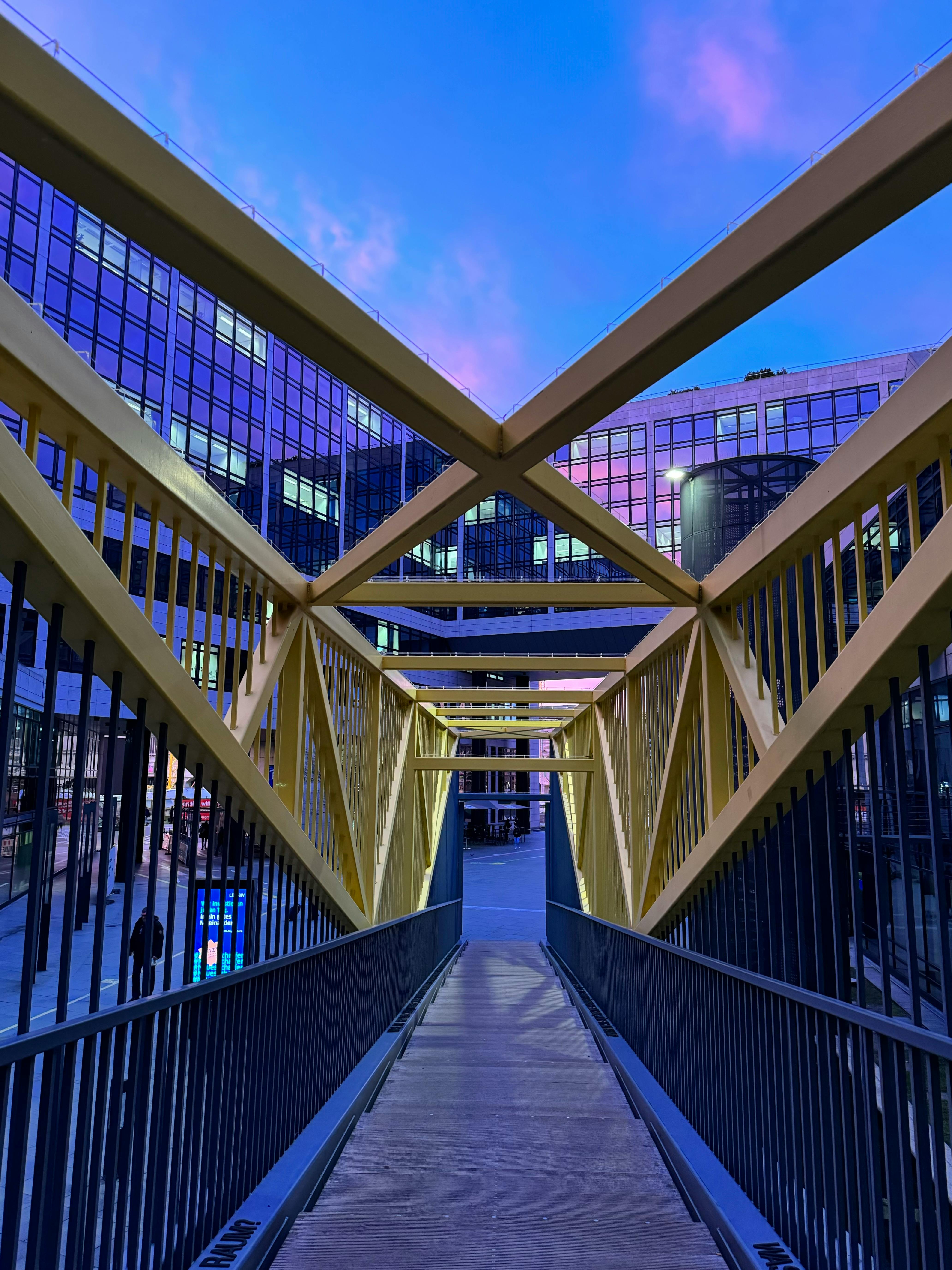 Dark Modern Photos, Download The BEST Free Dark Modern Stock Photos ...