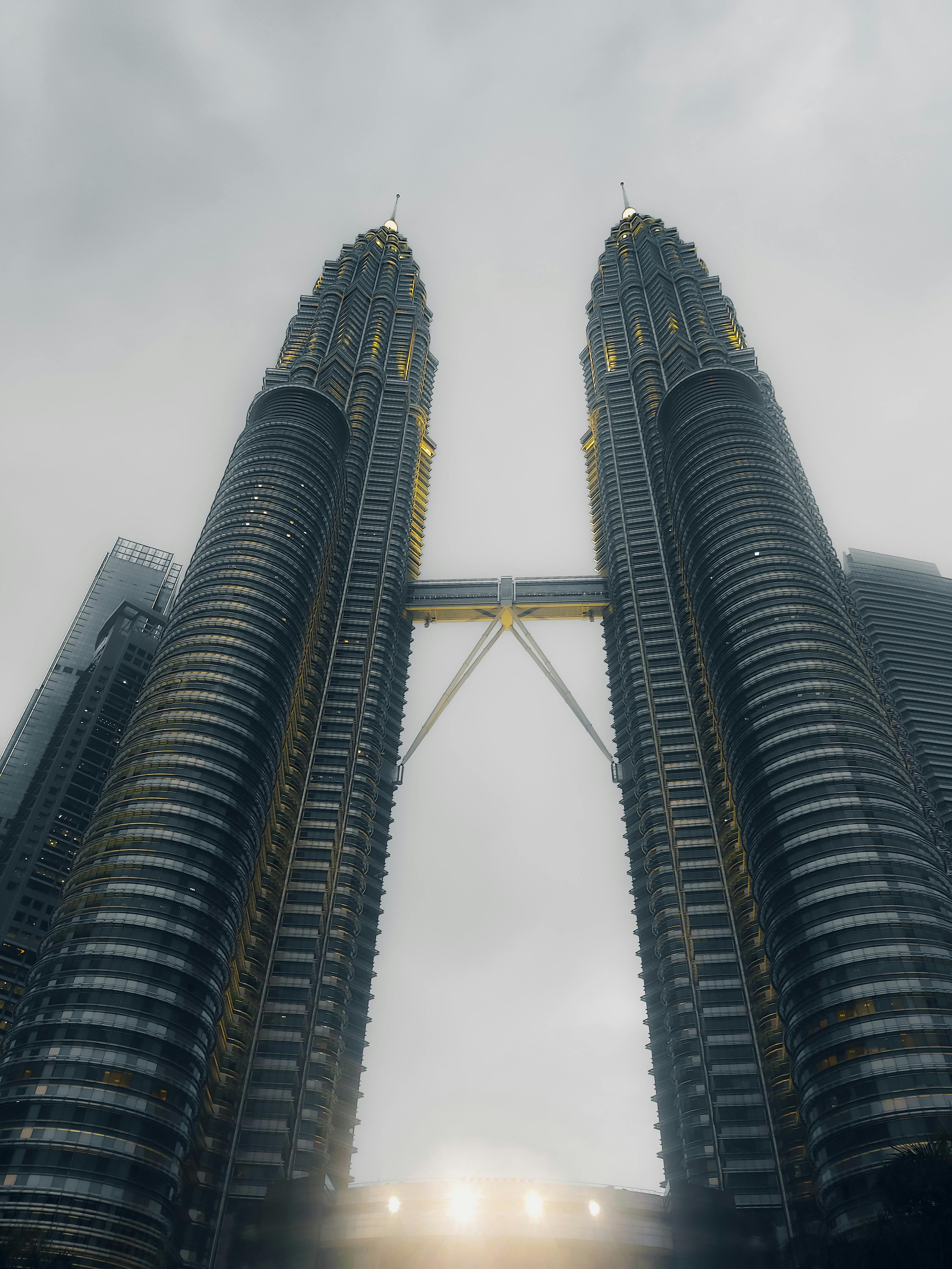 Foto stok gratis tentang arsitektur modern, bidikan sudut sempit ...