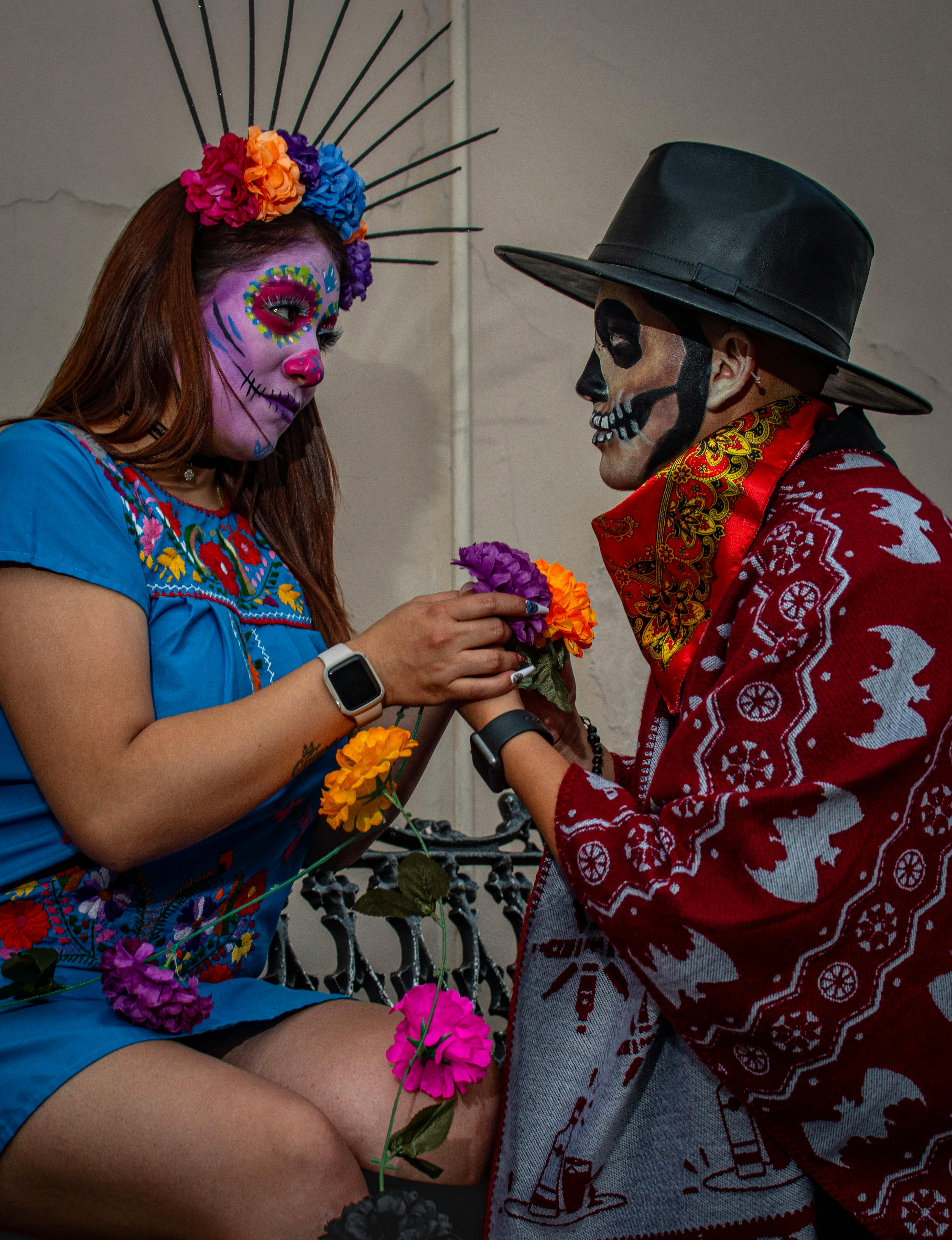 Catrina and Man in Dia de Muertos Costume · Free Stock Photo