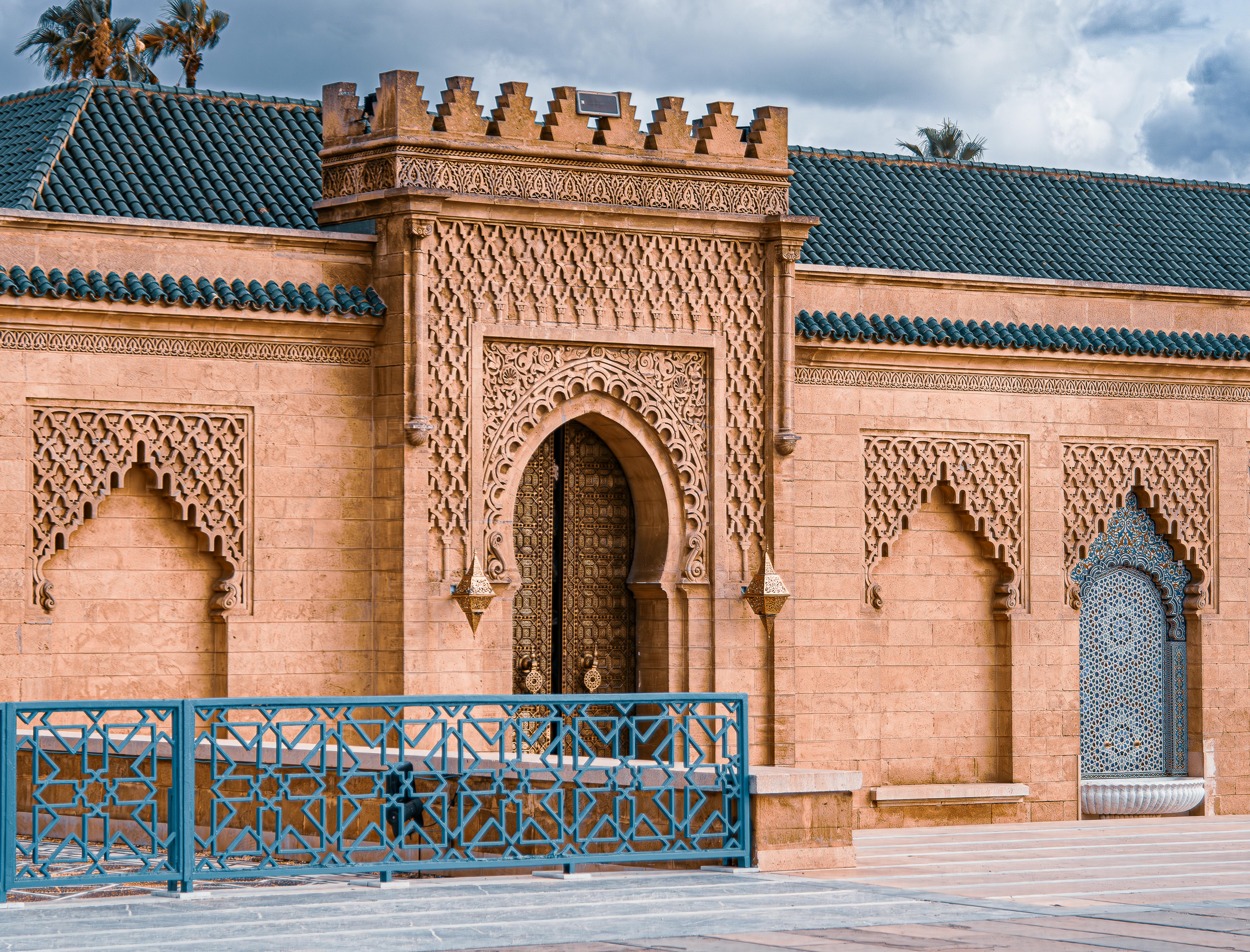 Tourists at the Mausoleum of Mahammed V · Free Stock Photo