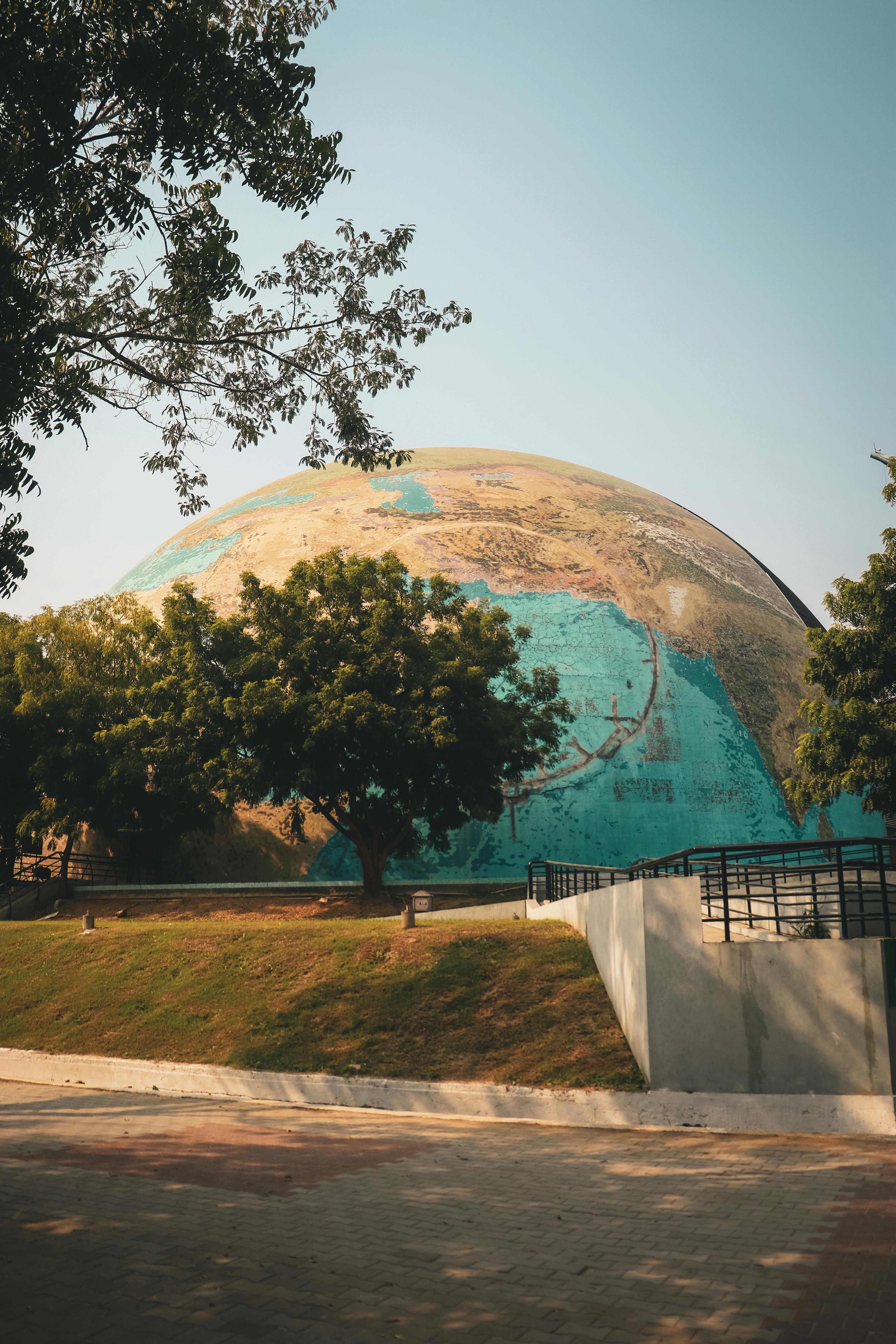 Globe Monument in National Park · Free Stock Photo