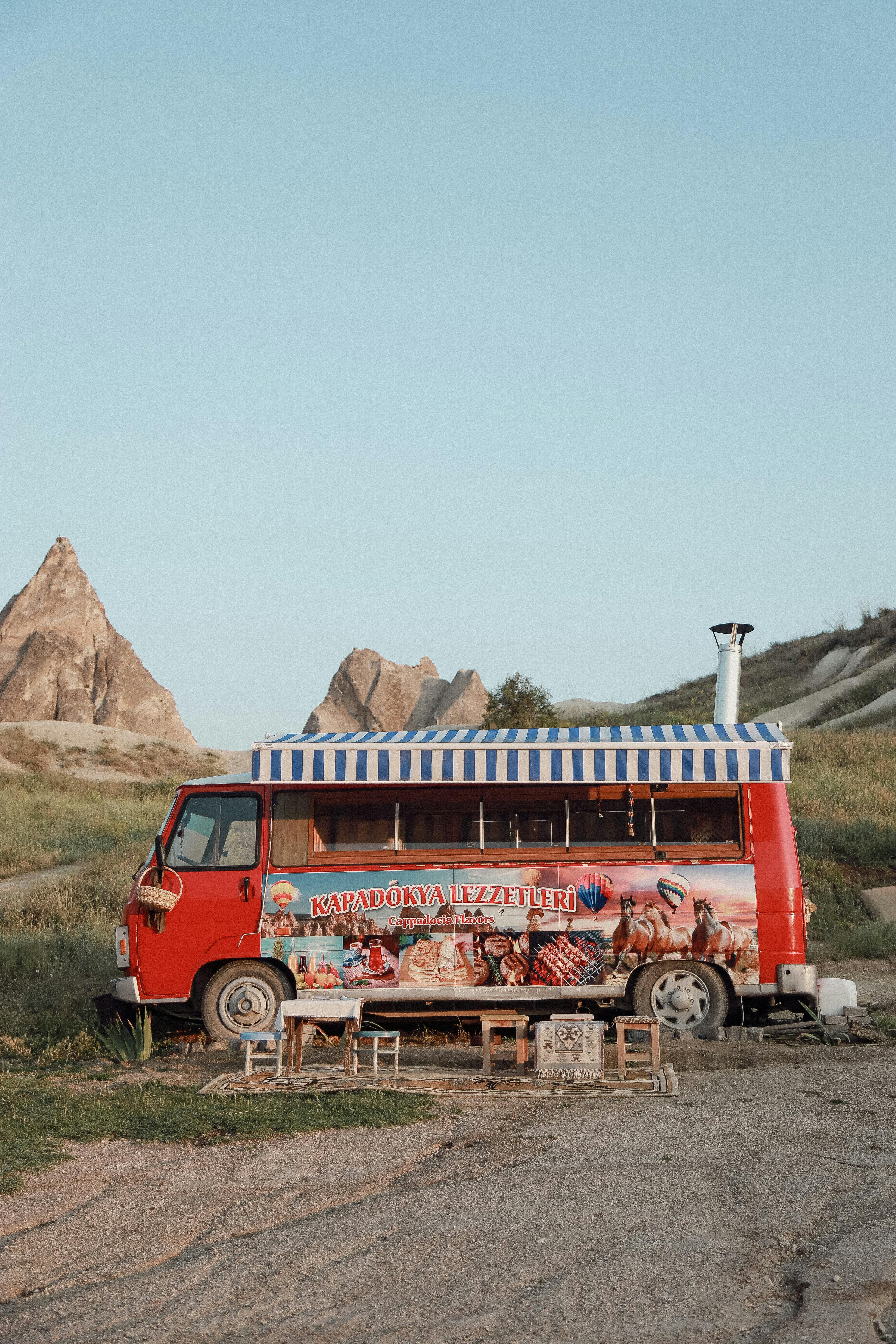 Van Selling Food by the Road · Free Stock Photo