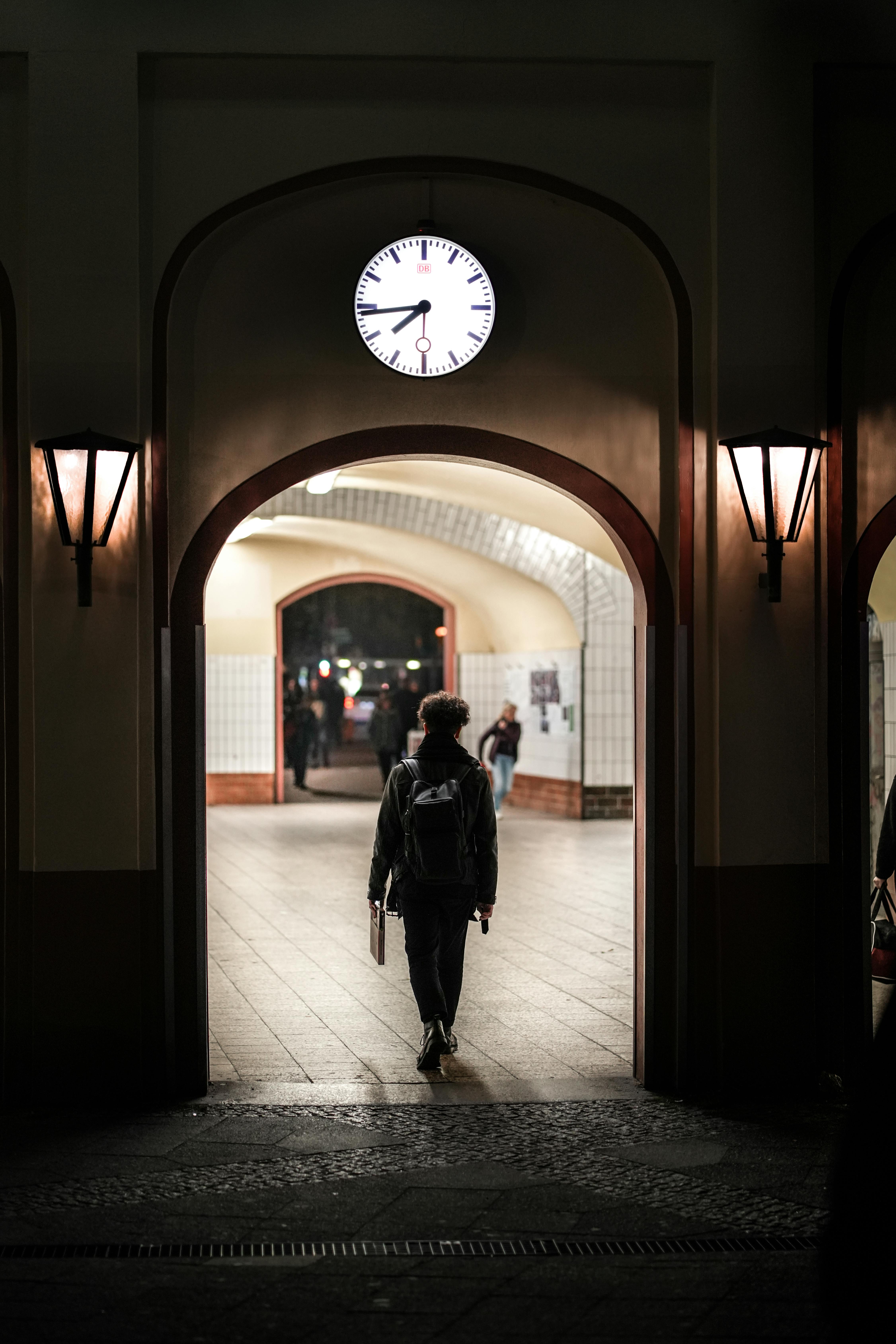 Bible With Clock Photos, Download The BEST Free Bible With Clock Stock ...