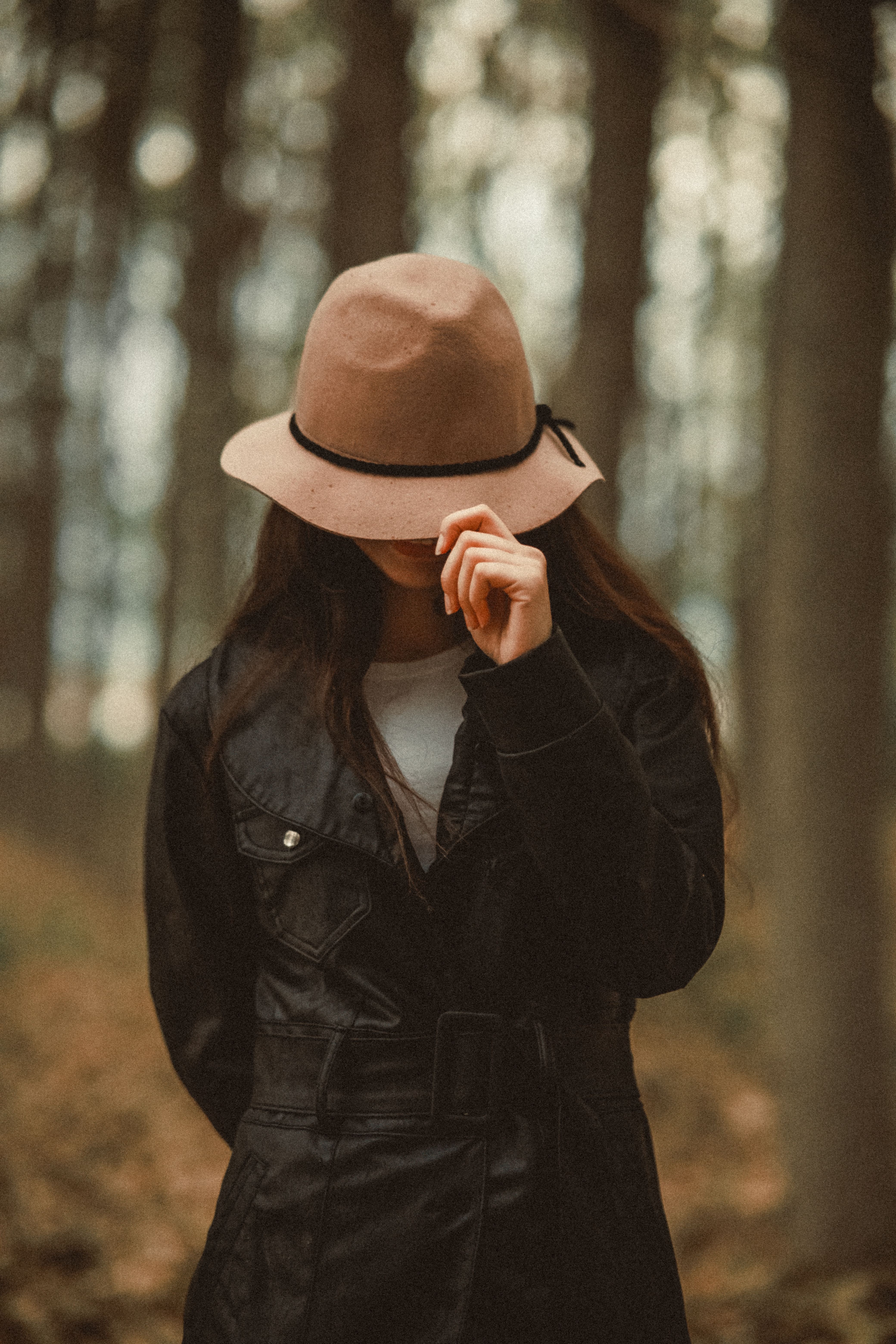 Woman Wearing a Hat and a Coat · Free Stock Photo