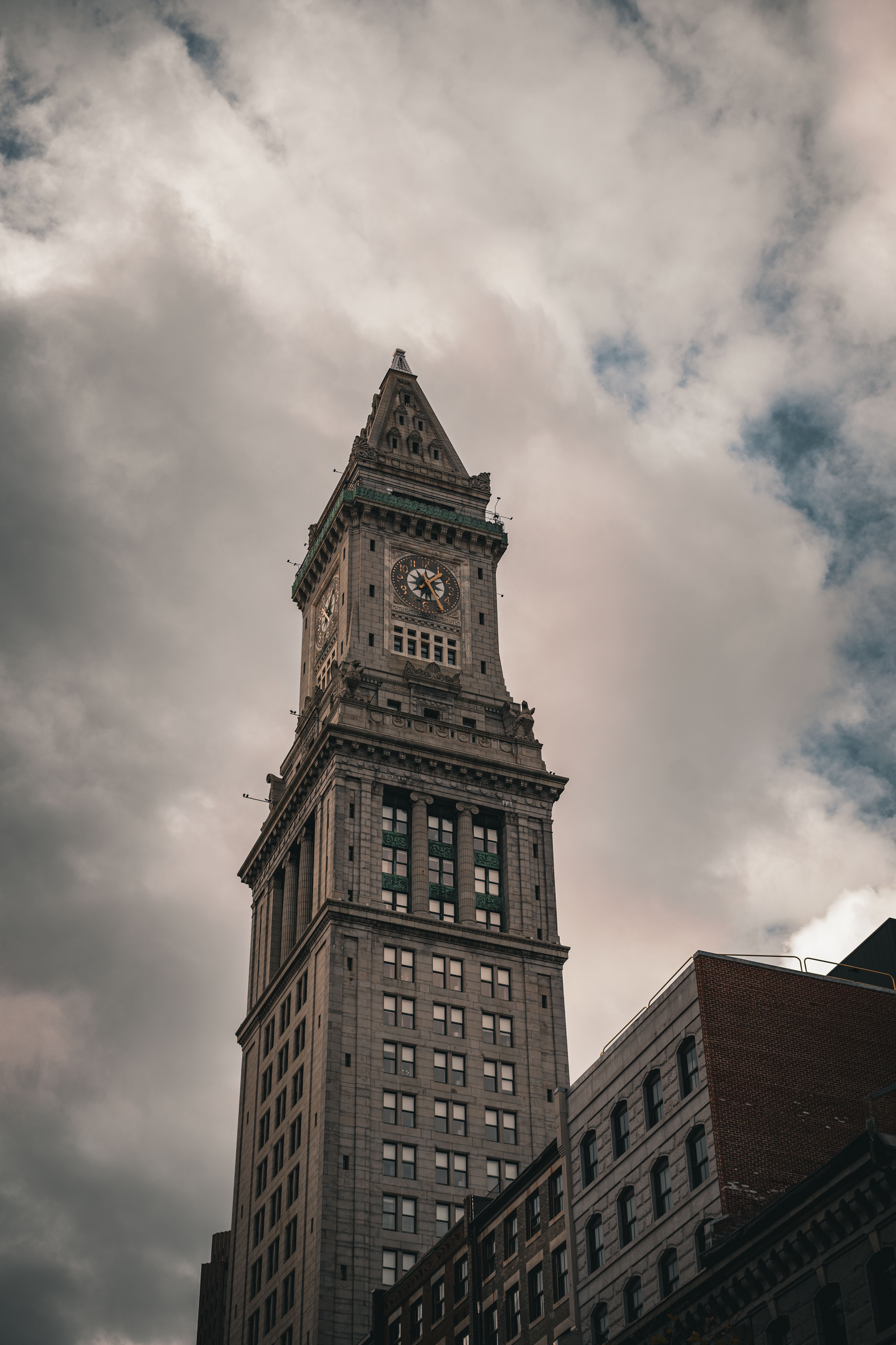 View of a Tower · Free Stock Photo