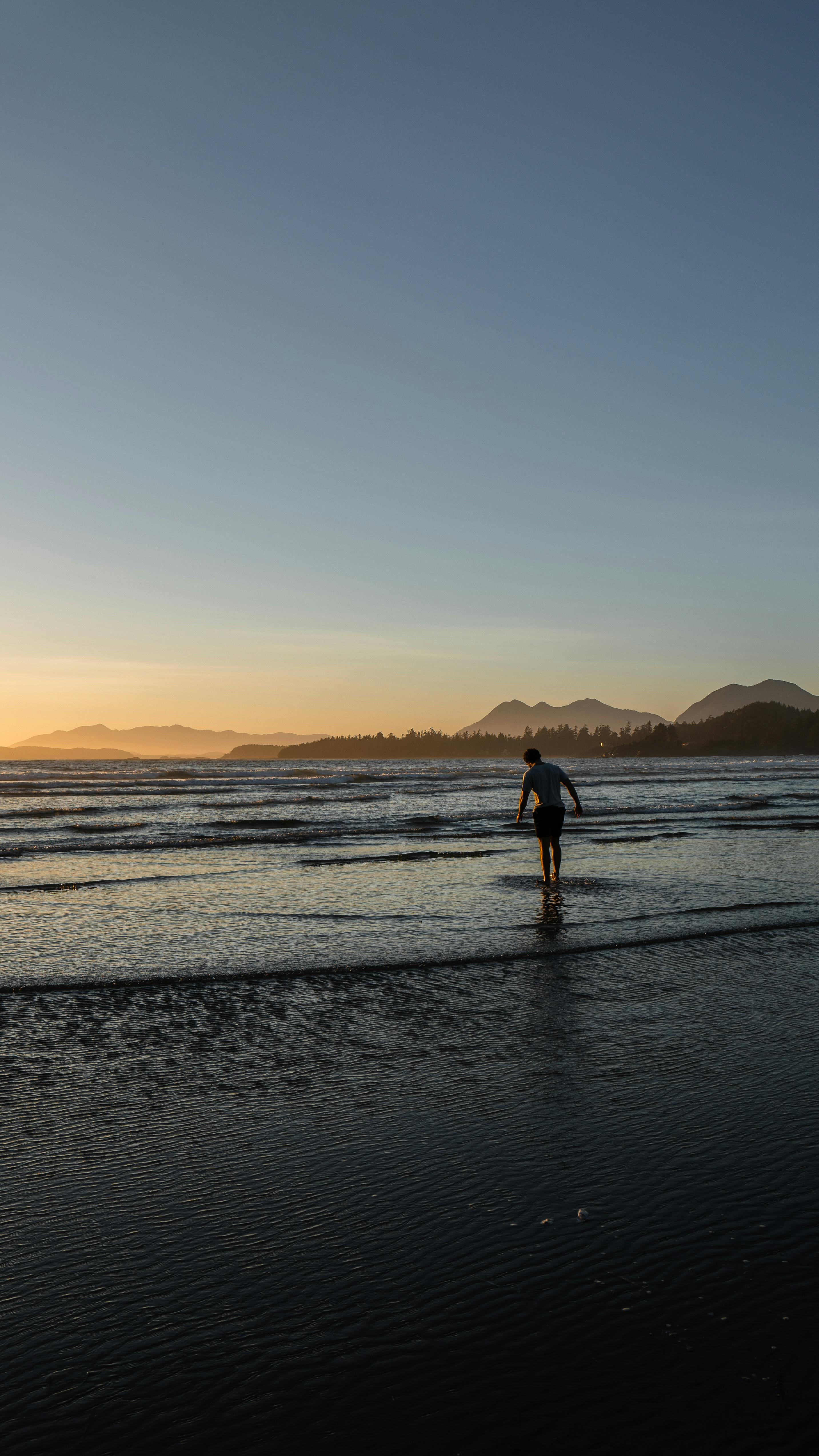 Seating Beach Sunset Photos, Download The BEST Free Seating Beach ...