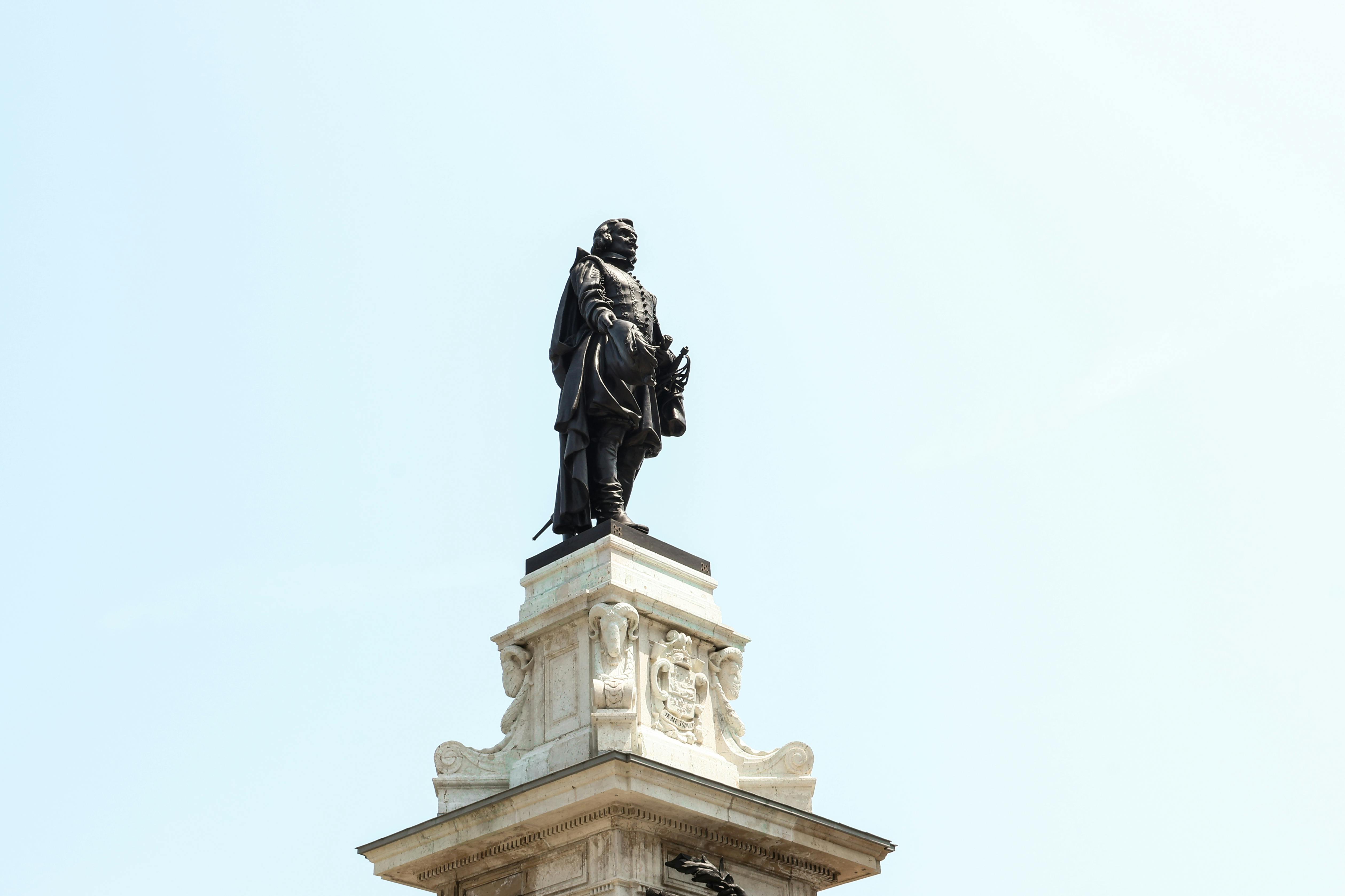 Statue Québec · Free Stock Photo