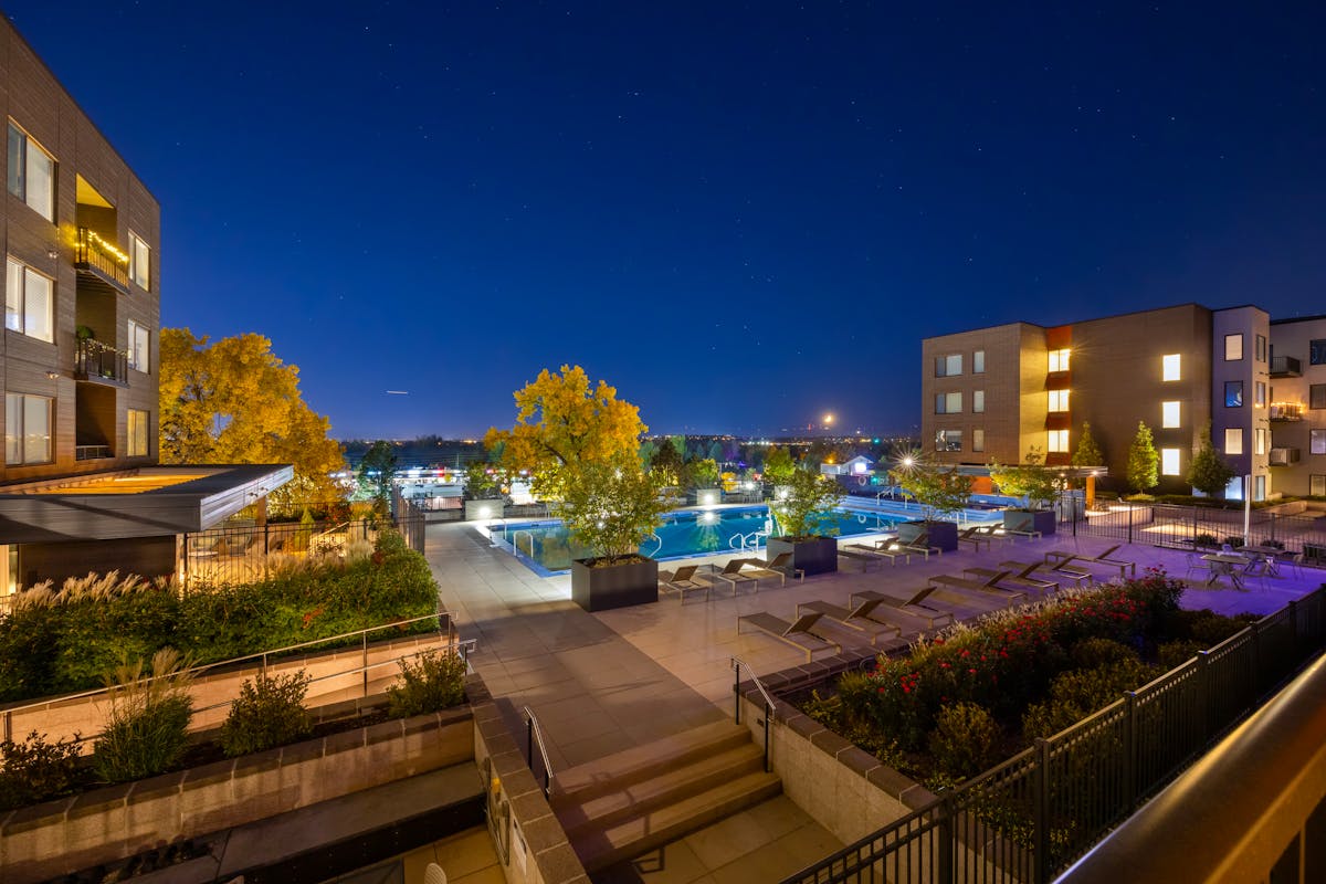 Amenities At Apartment Complex Photos, Download The BEST Free Amenities ...