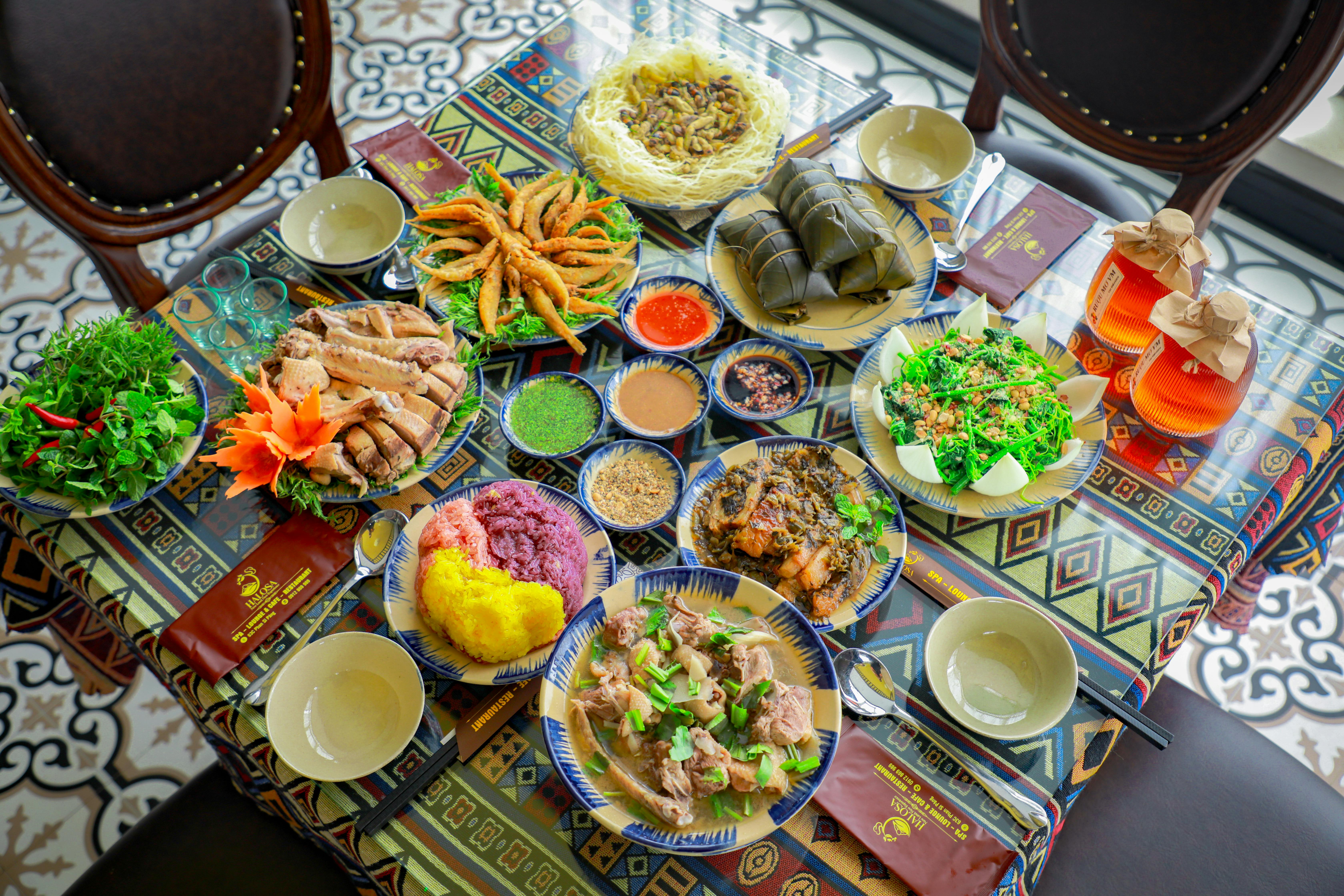 Table with Traditional Dishes · Free Stock Photo