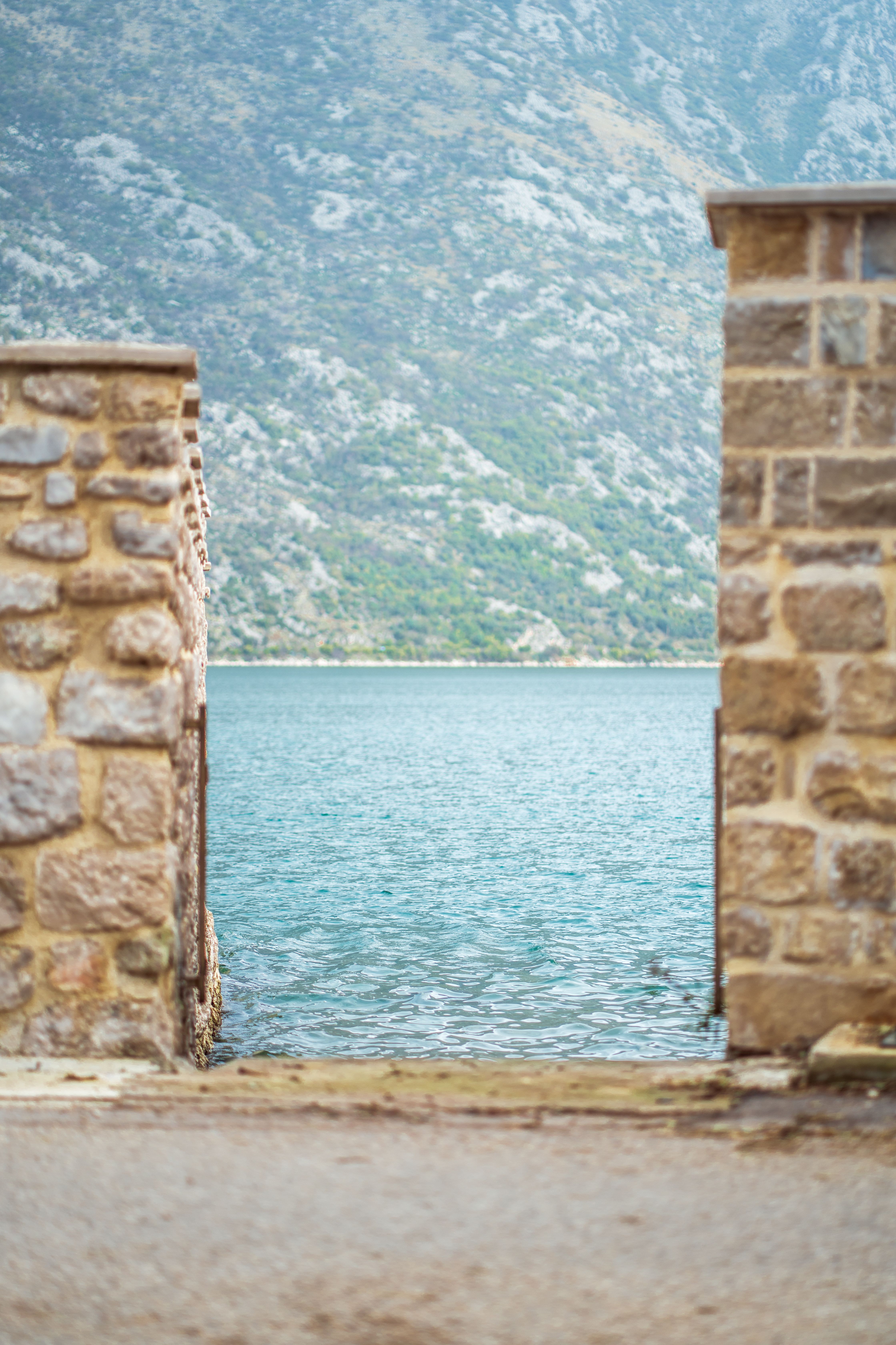 River behind Gap in Stone Wall · Free Stock Photo