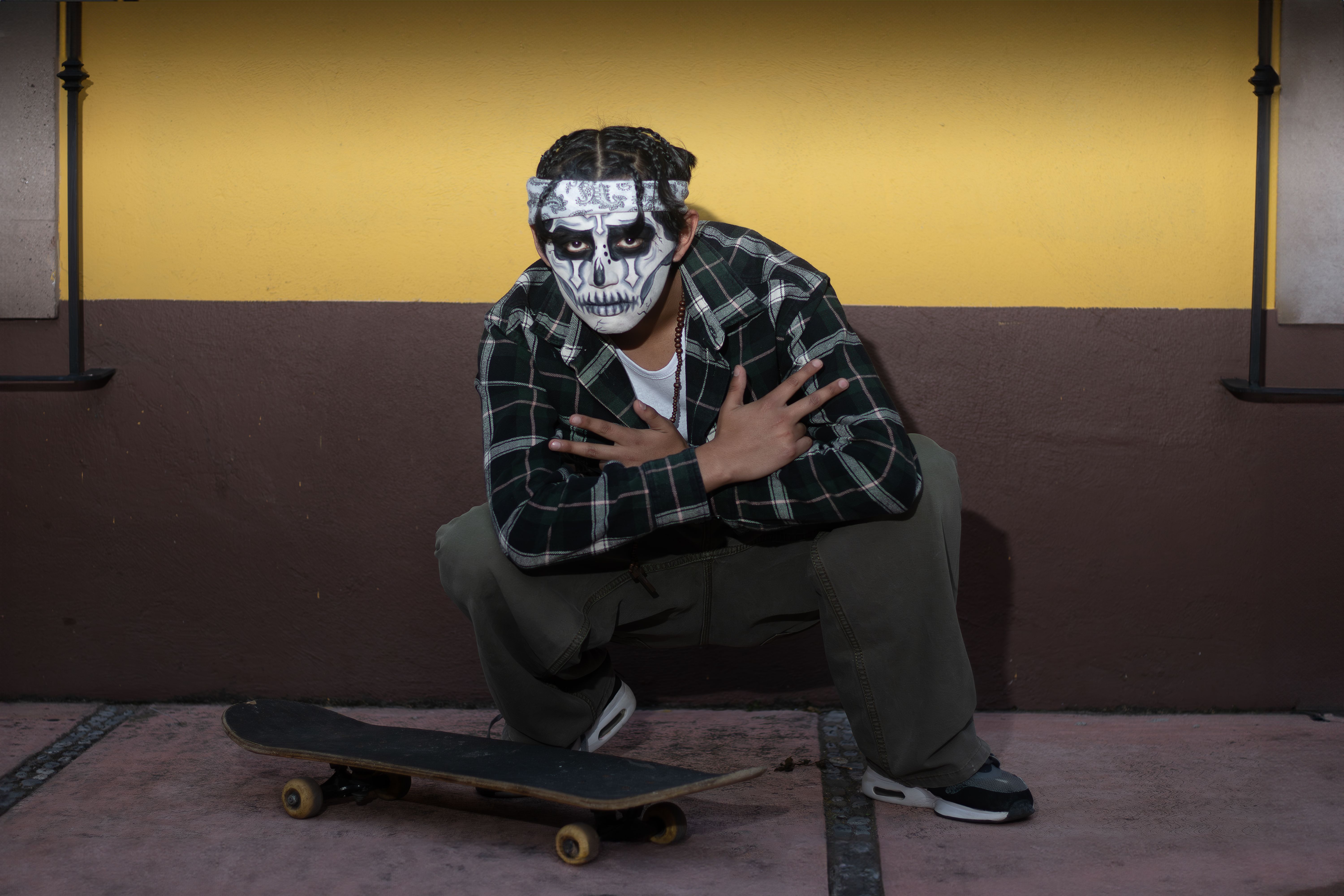 Squatting Photos, Download The BEST Free Squatting Stock Photos & HD Images