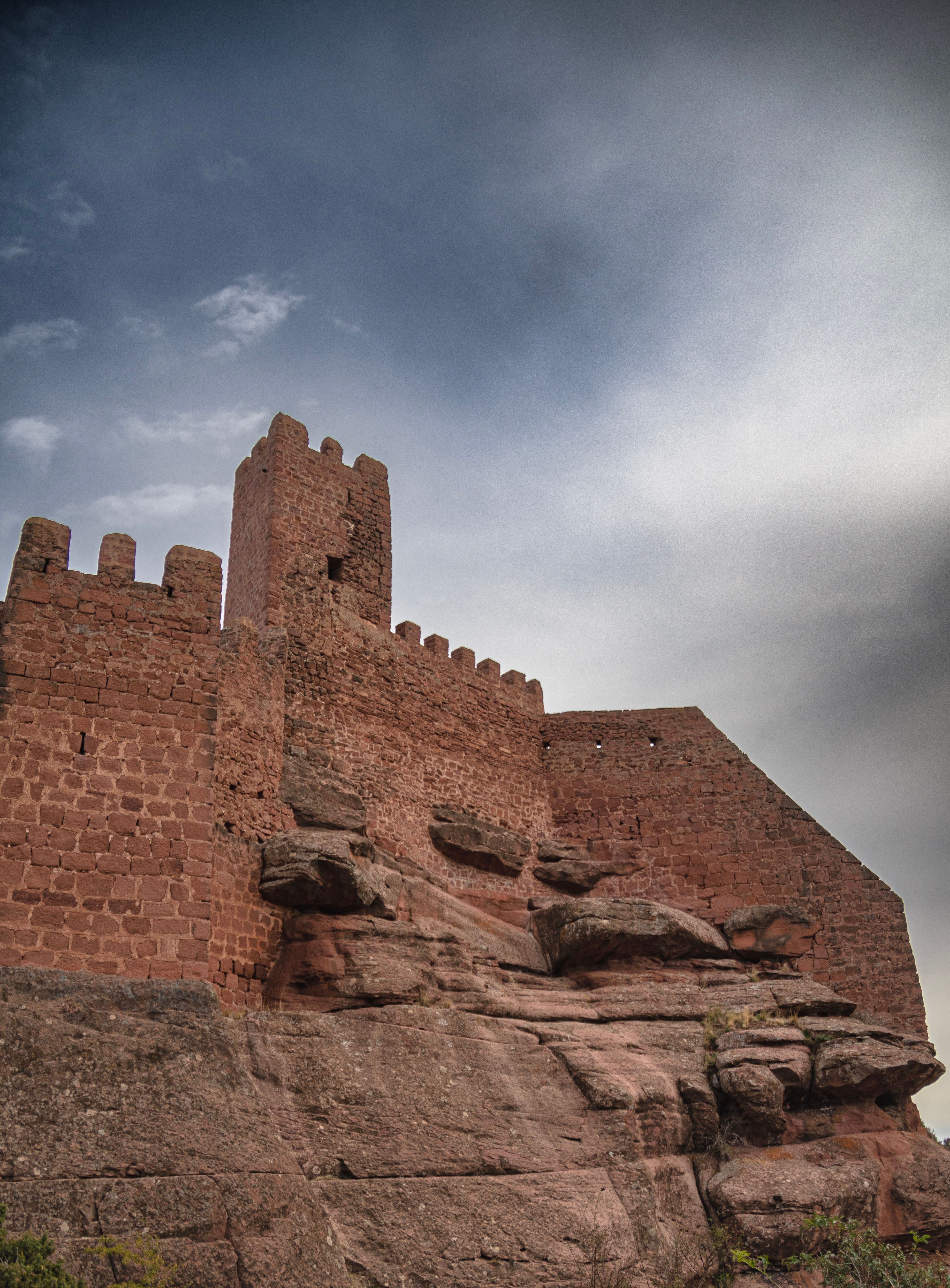 Battlement of Castle of Peracense · Free Stock Photo