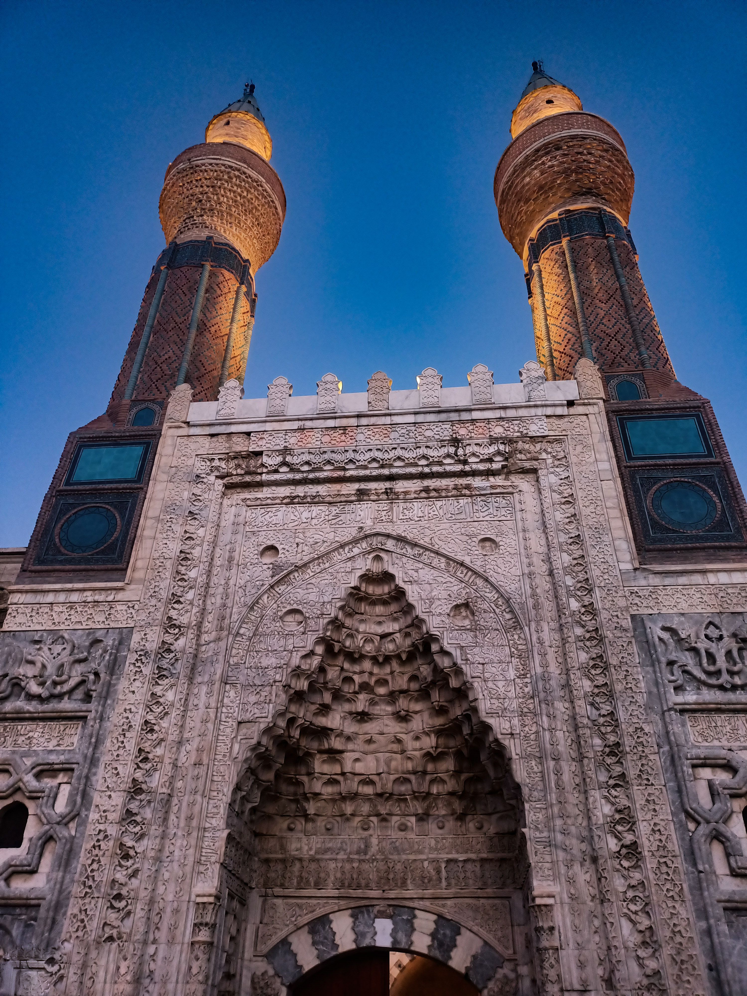 Facade of Blue Madrasah in Sivas · Free Stock Photo