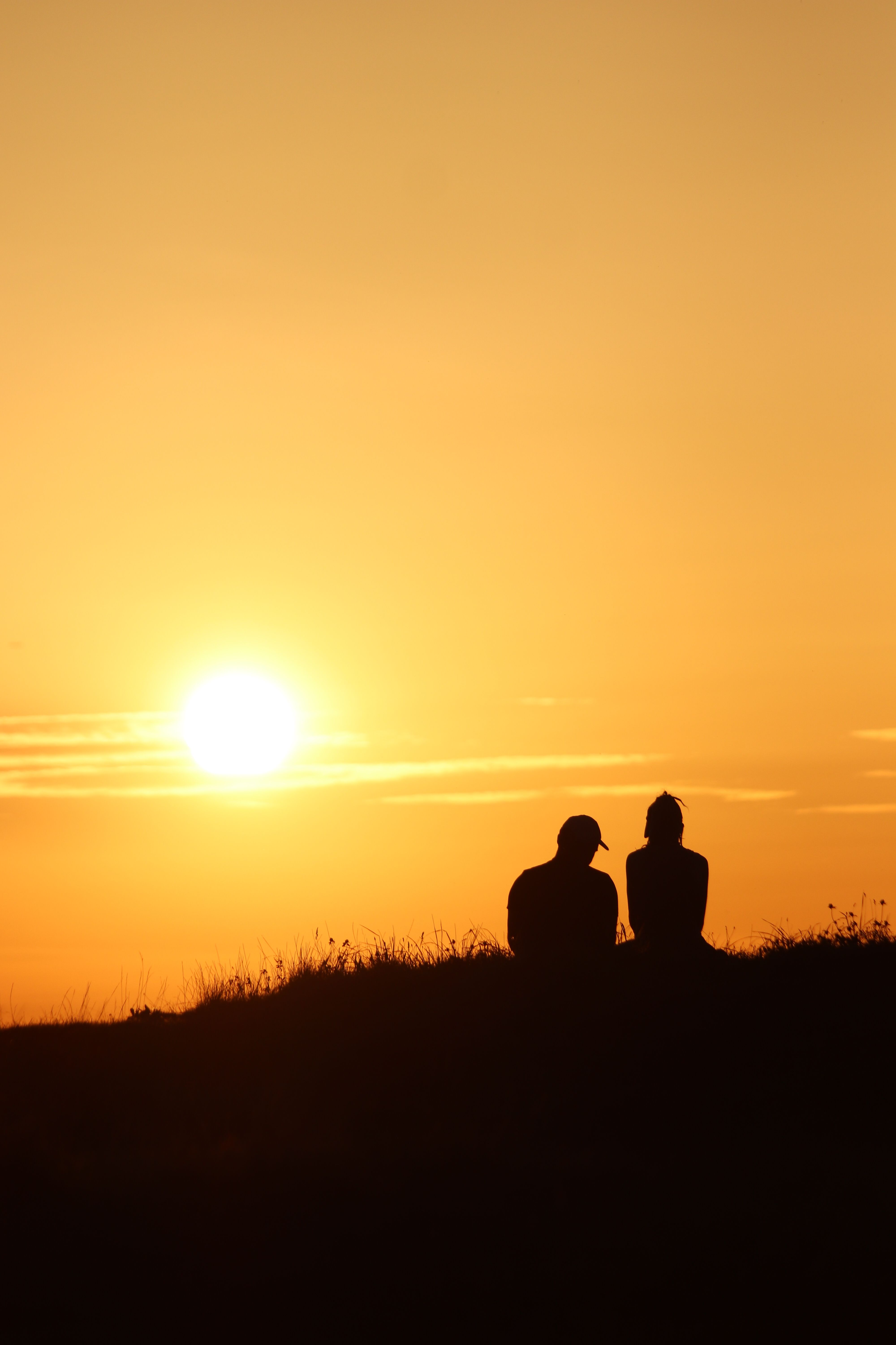 Foto de stock gratuita sobre abrazar, afecto, al aire libre, amanecer ...