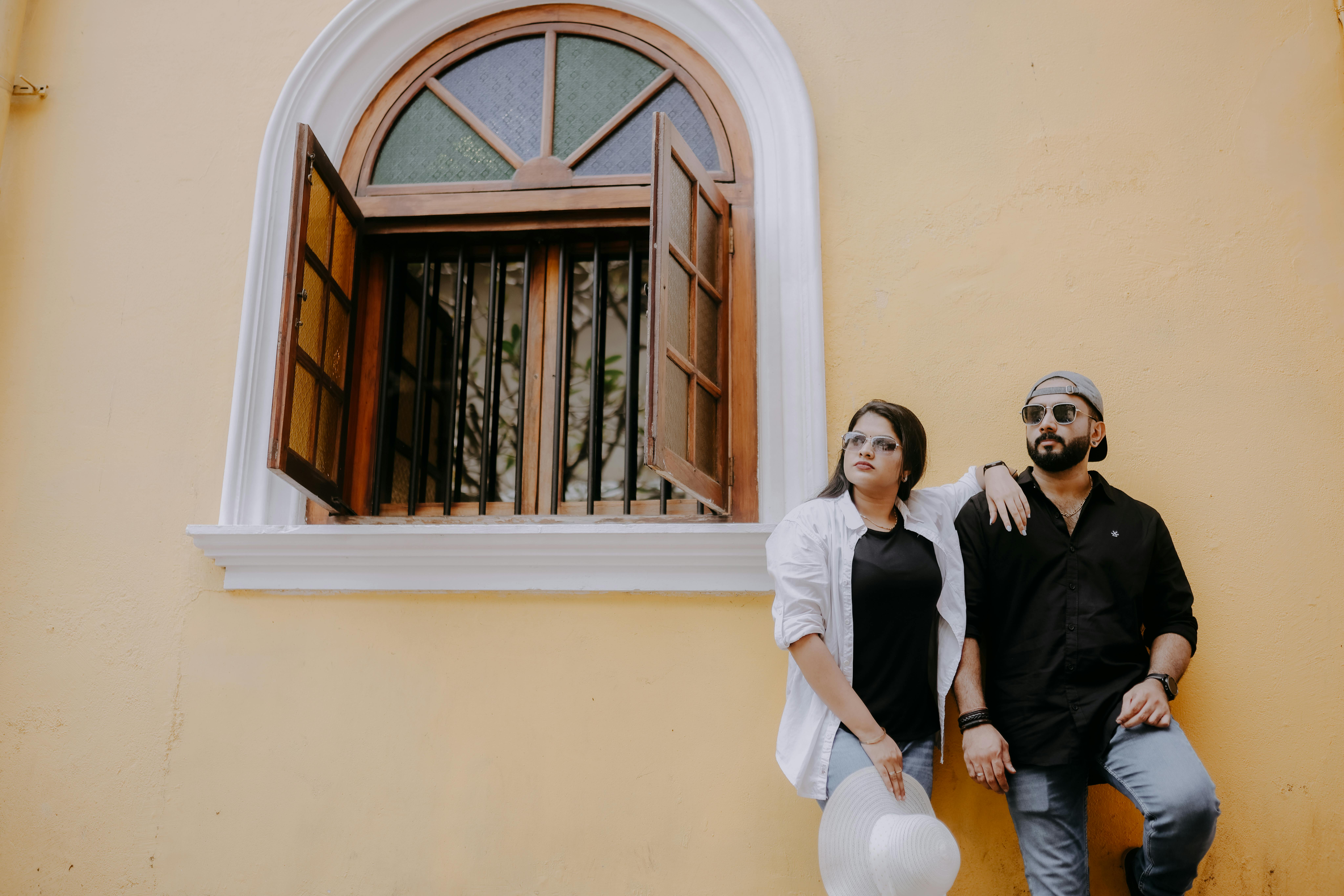 Building Looks Like A House Photos, Download The BEST Free Building ...