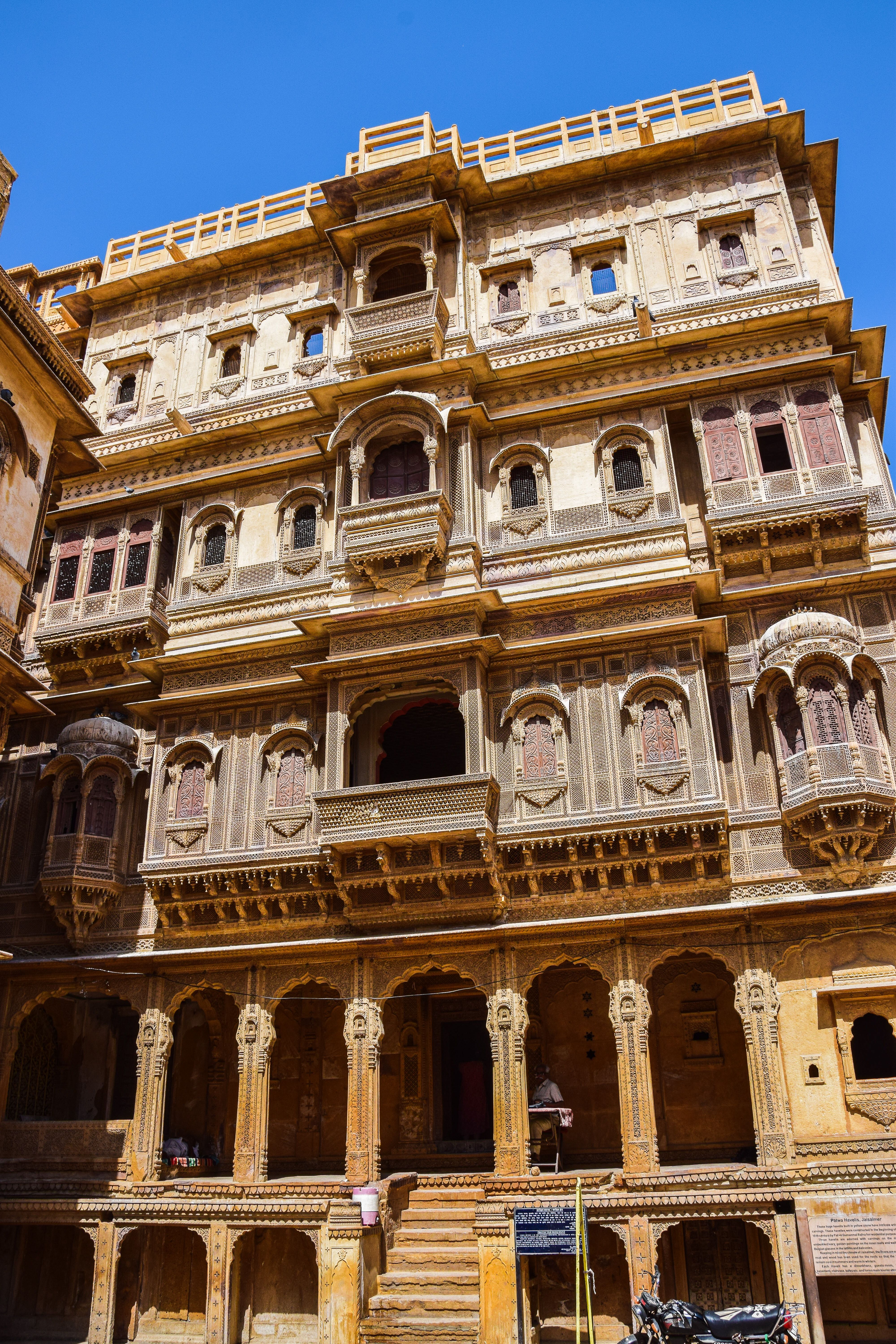 Traditional Museum in India in Sunlight · Free Stock Photo