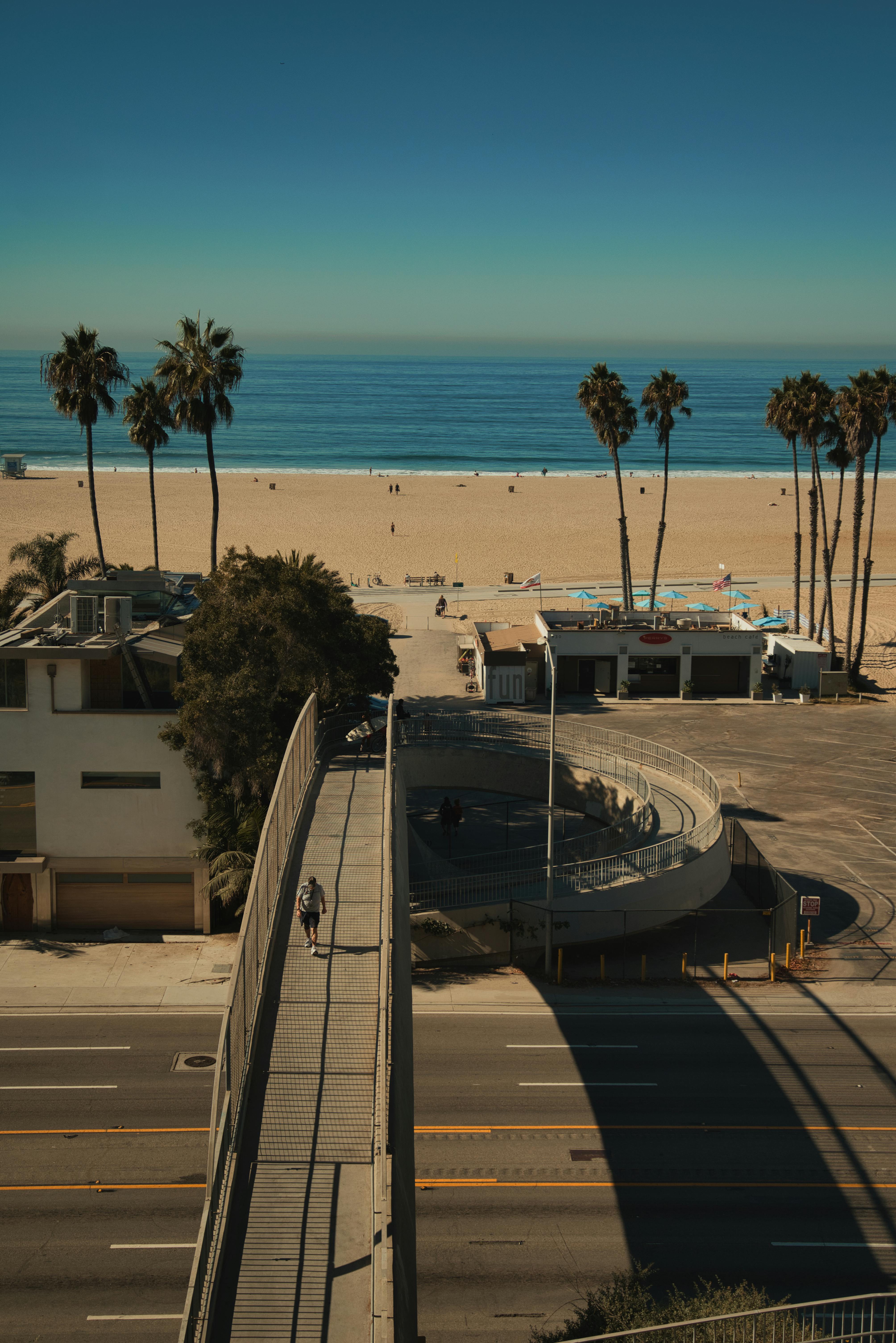 Footbridge over Road on Sea Coast · Free Stock Photo