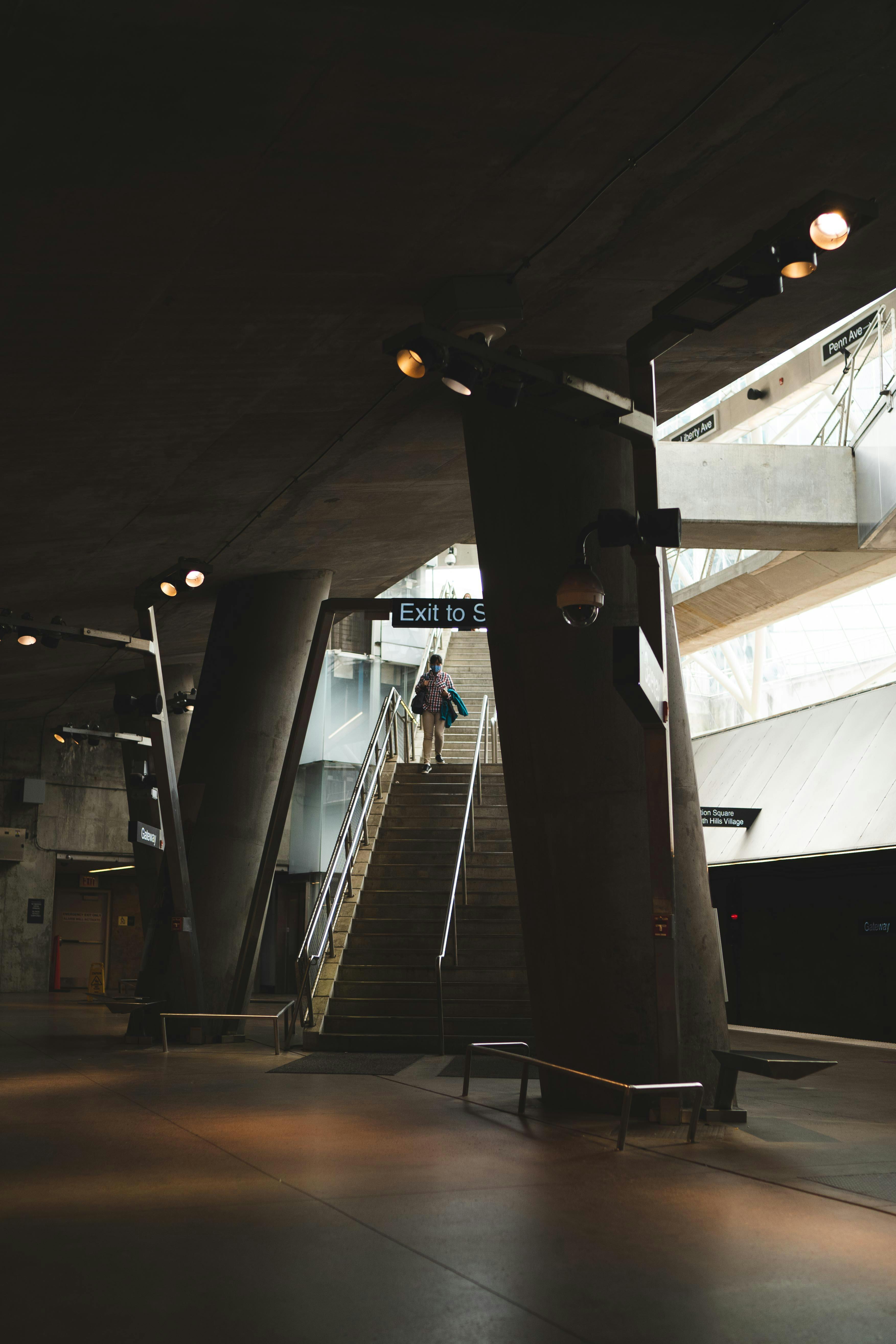 Underground Railway Station in Pittsburgh, USA · Free Stock Photo