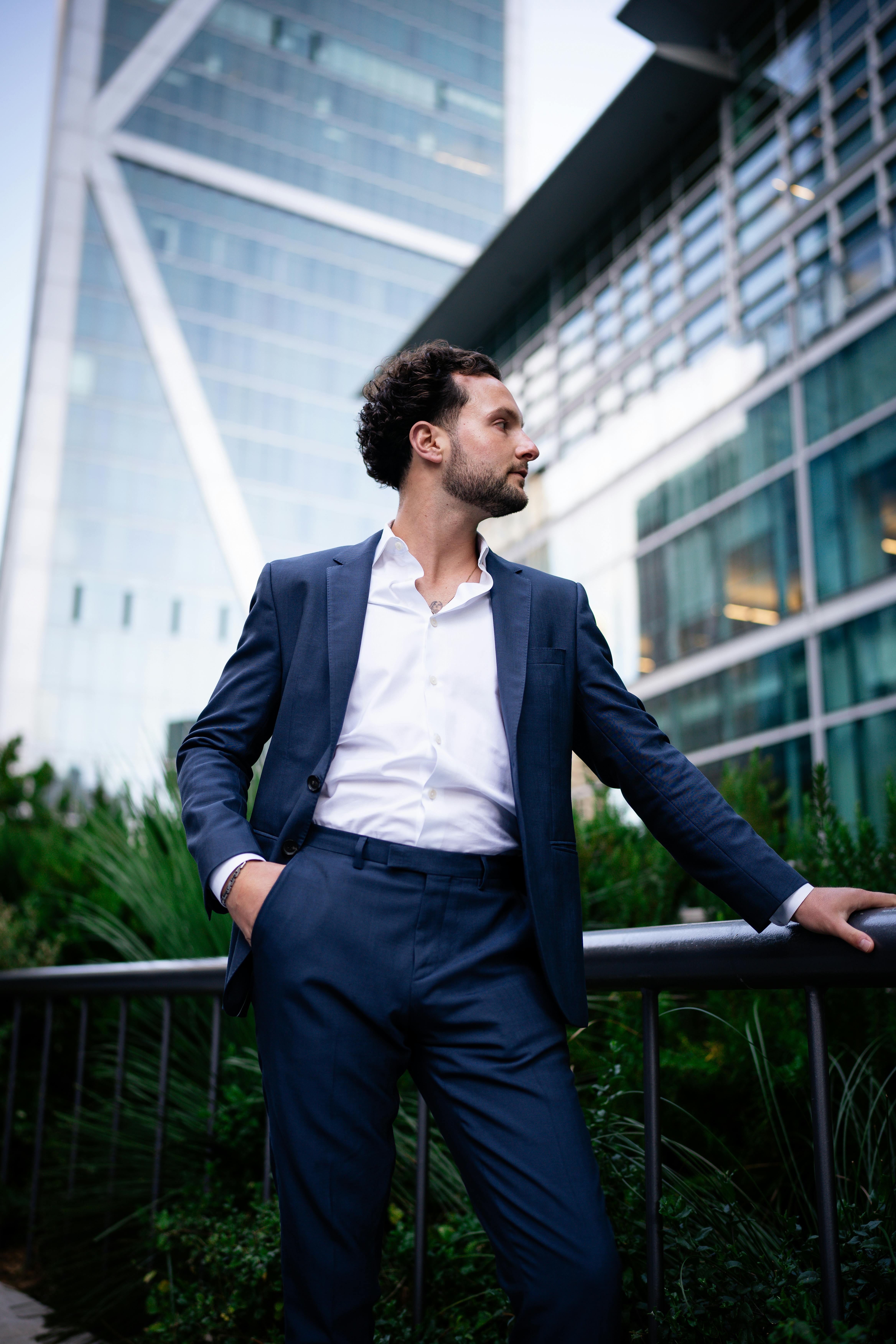 Man Wearing a Suit · Free Stock Photo