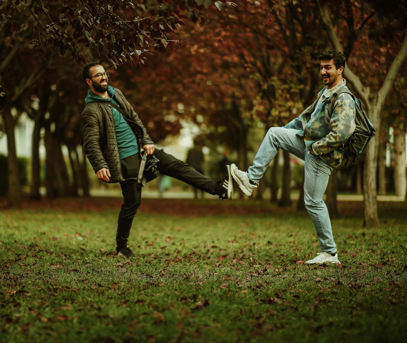 Men Friends Photos, Download The BEST Free Men Friends Stock Photos ...