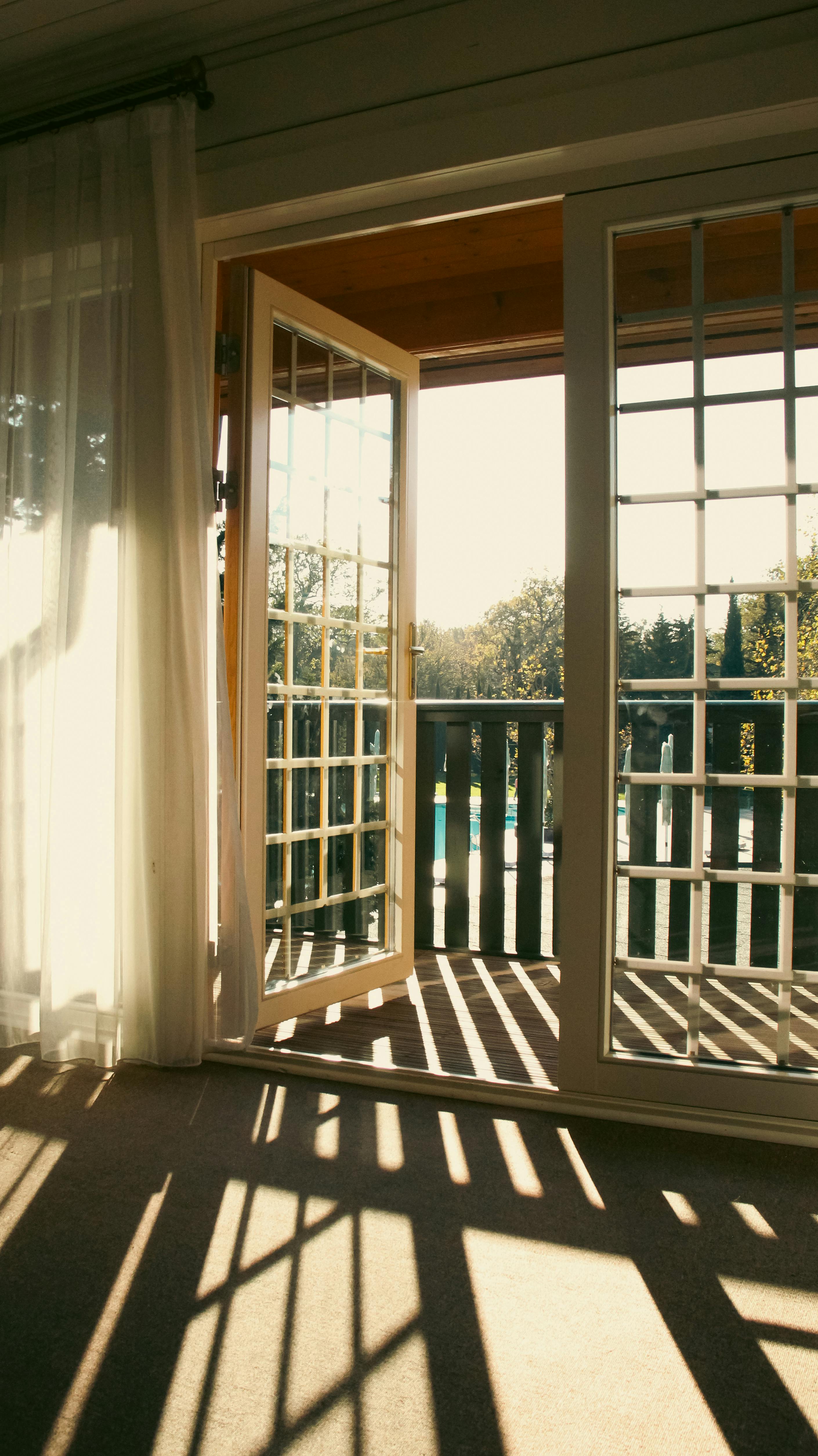 Open Curtain Photos, Download The BEST Free Open Curtain Stock Photos ...