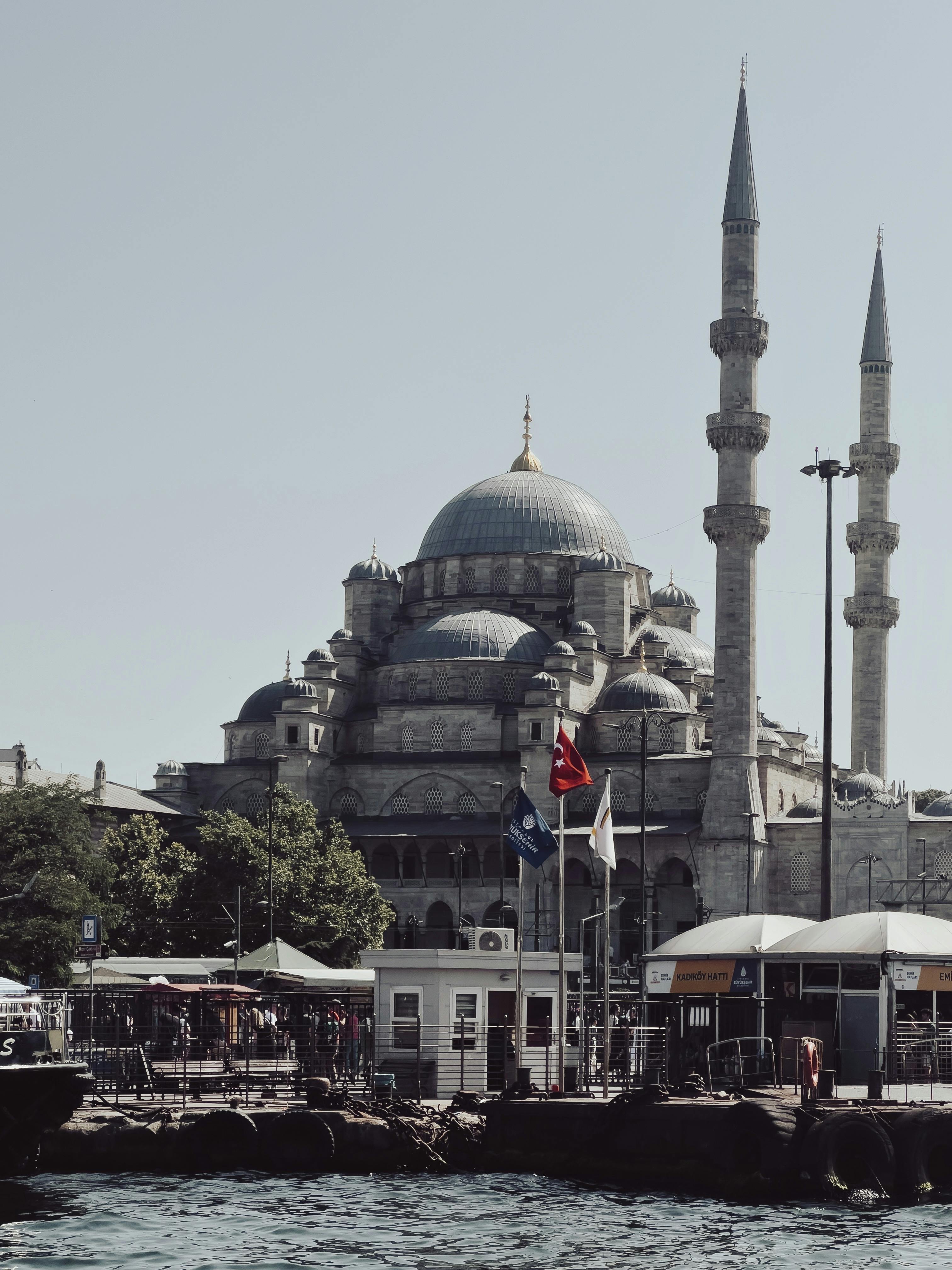 New Mosque on Sea Shore in Istanbul · Free Stock Photo