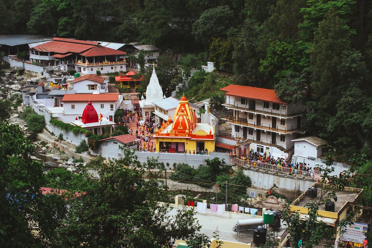 Kainchi Dham Photos, Download The BEST Free Kainchi Dham Stock Photos ...
