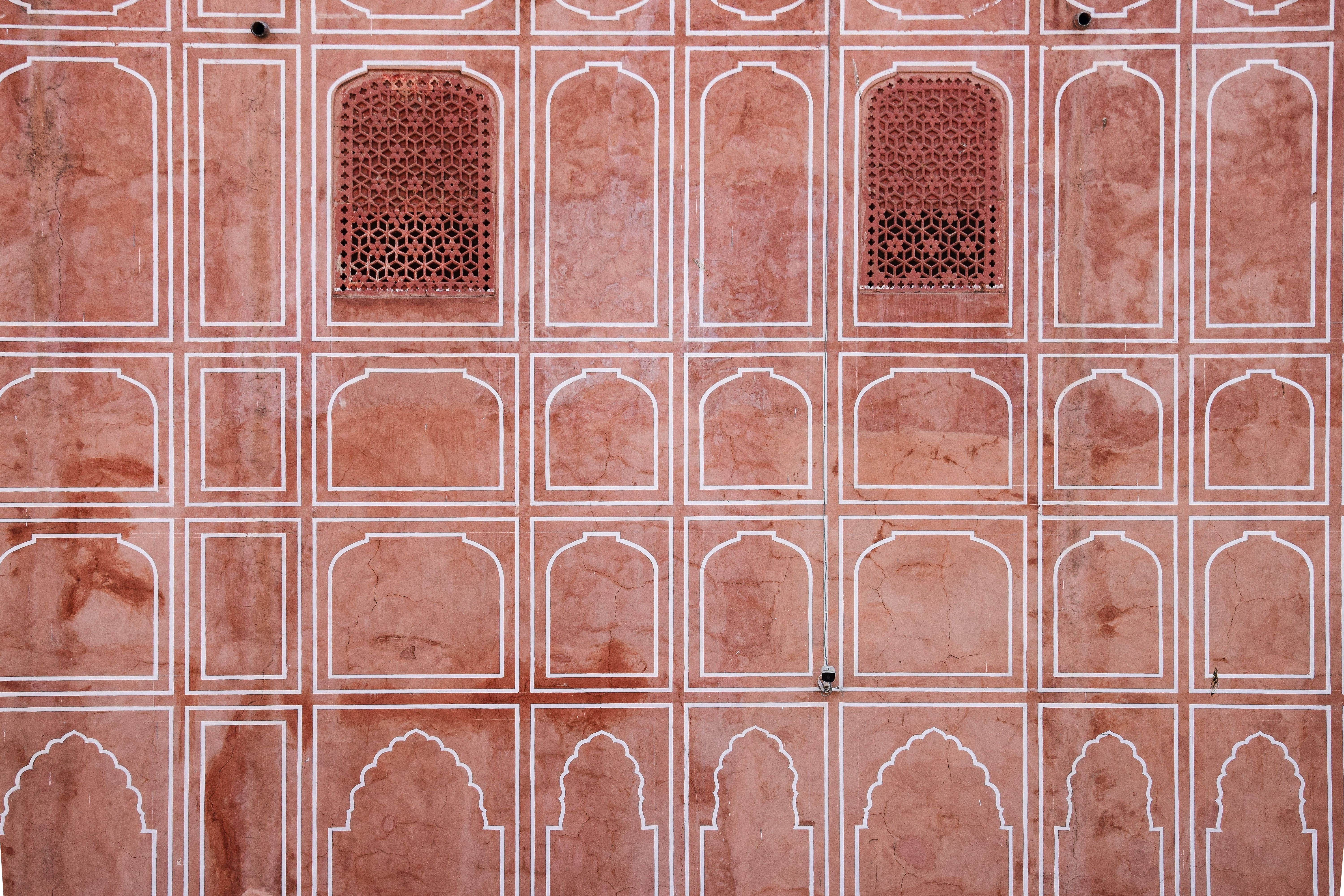 Shapes on Wall · Free Stock Photo