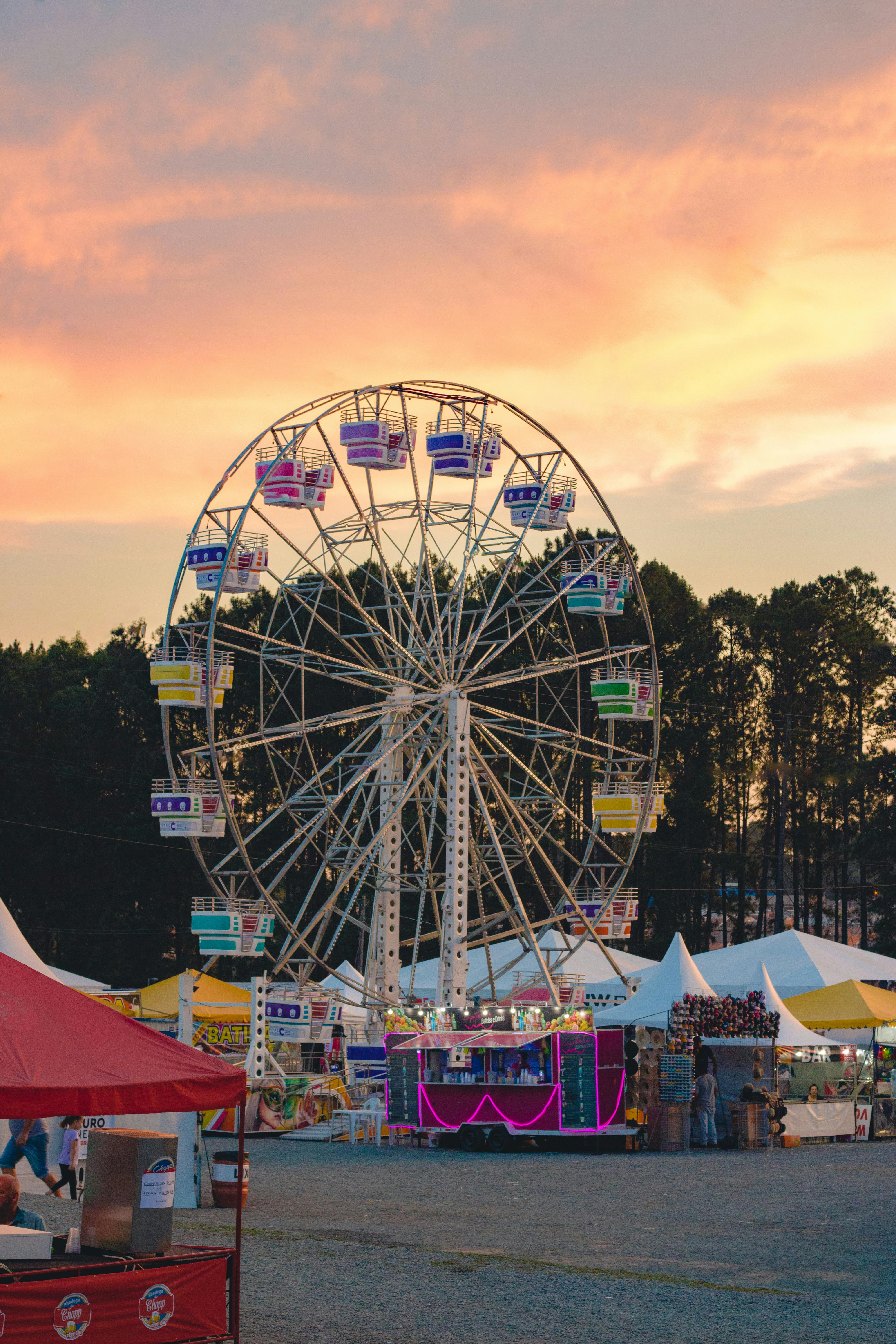 Photo of Ferris Wheel in Amusement Park · Free Stock Photo