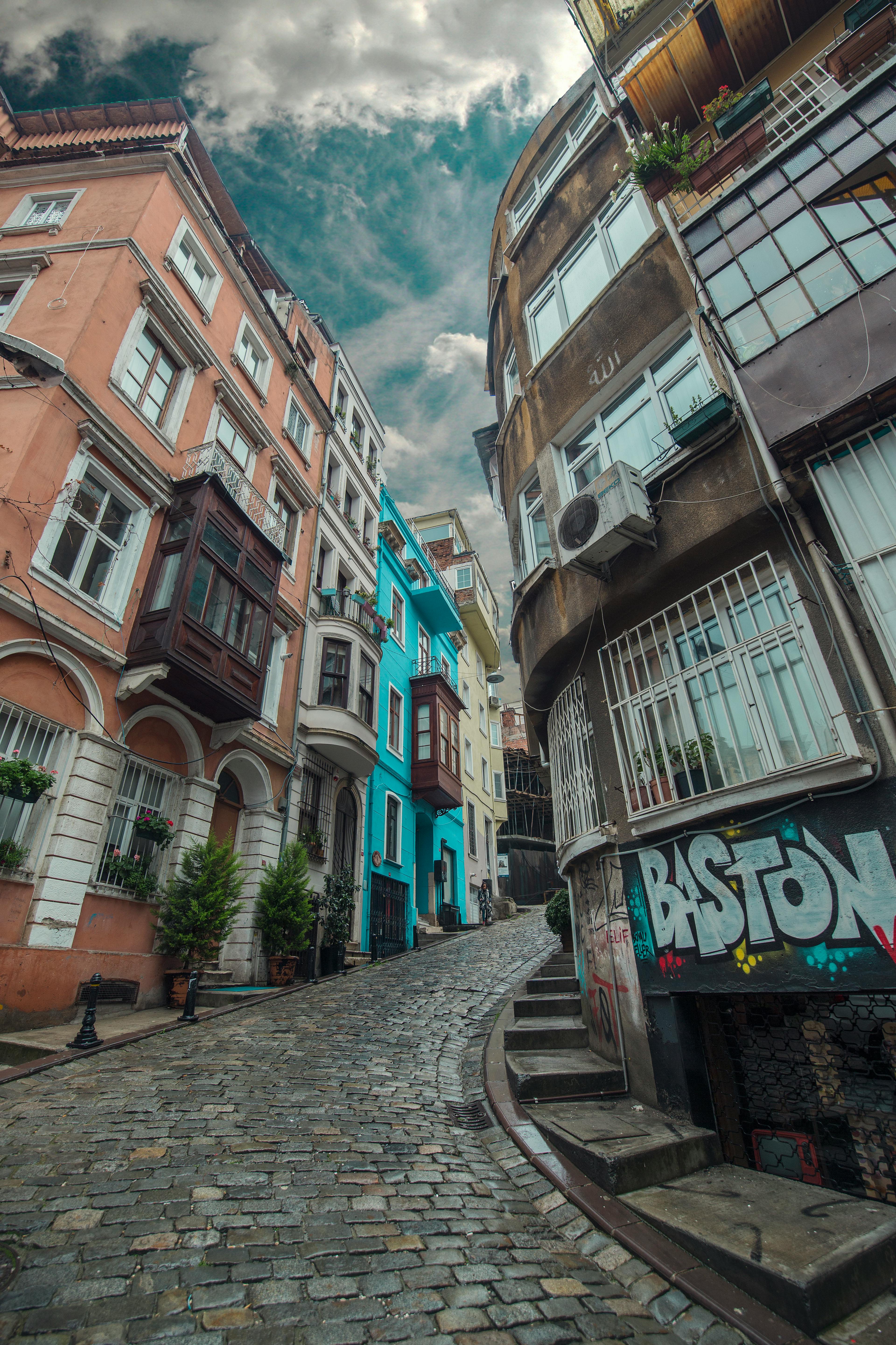 Tenement Houses Along a Cobblestone Alley in Istanbul · Free Stock Photo