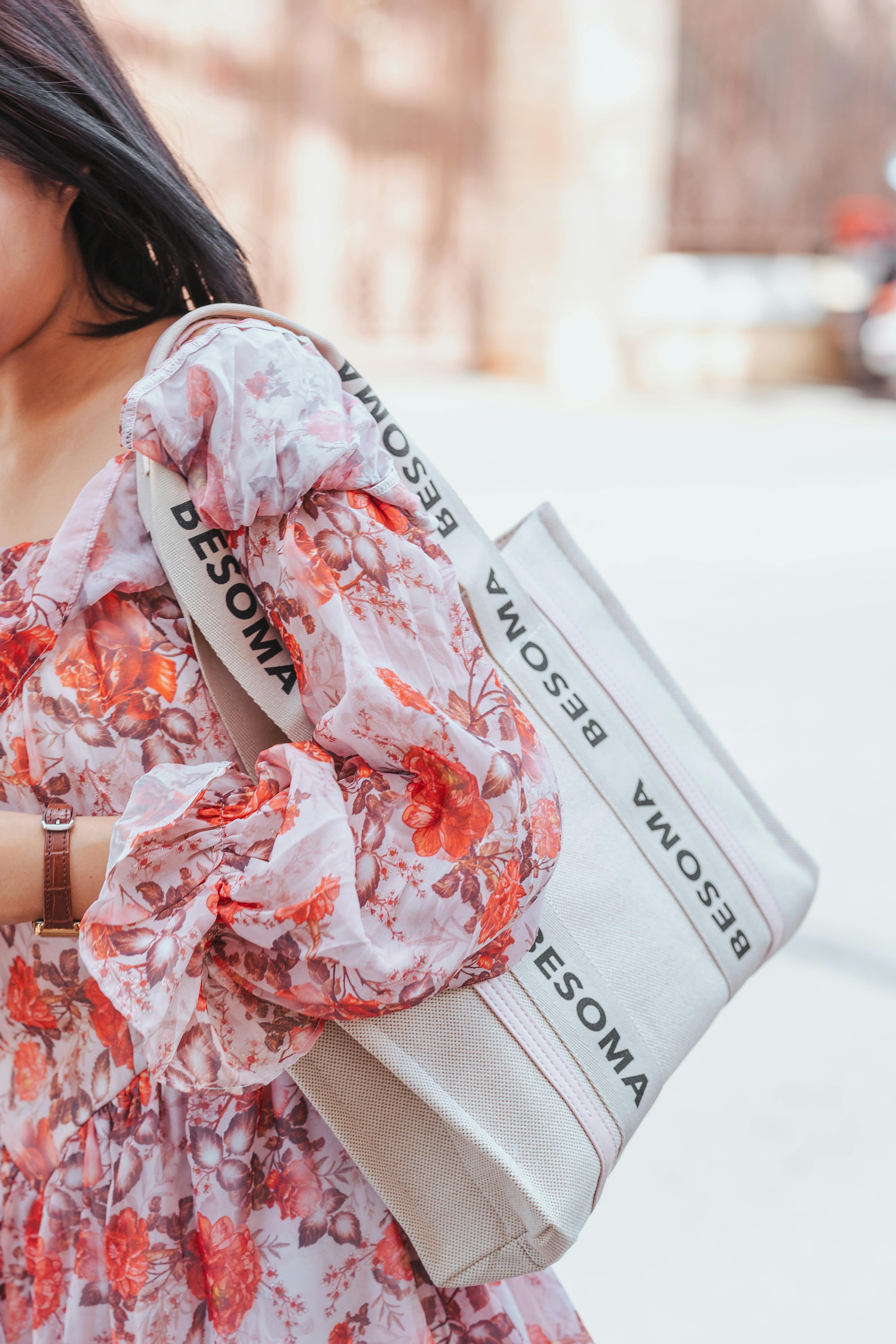 Girly bag modeling · Free Stock Photo