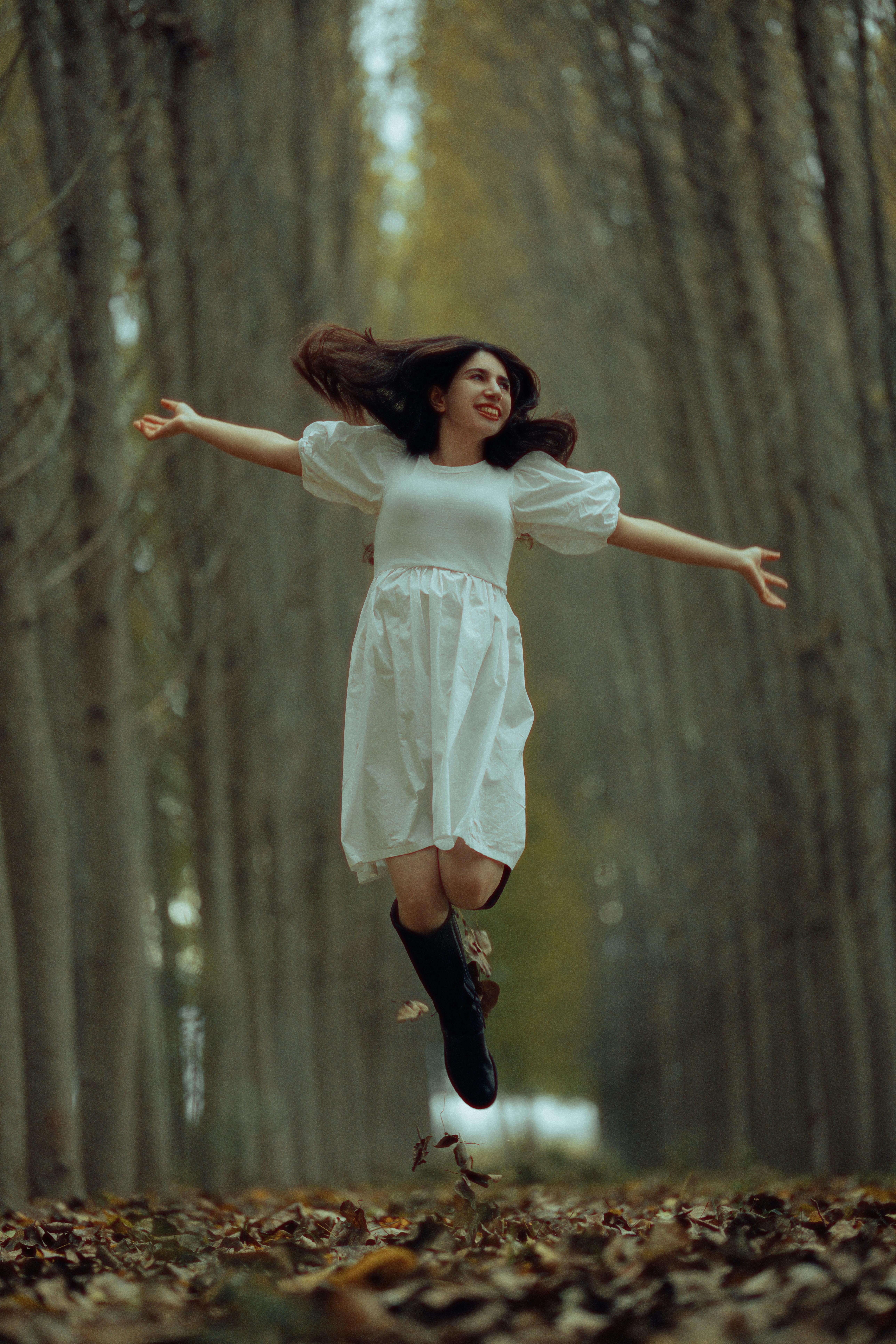 Chinchilla Jumping Photos, Download The BEST Free Chinchilla Jumping ...