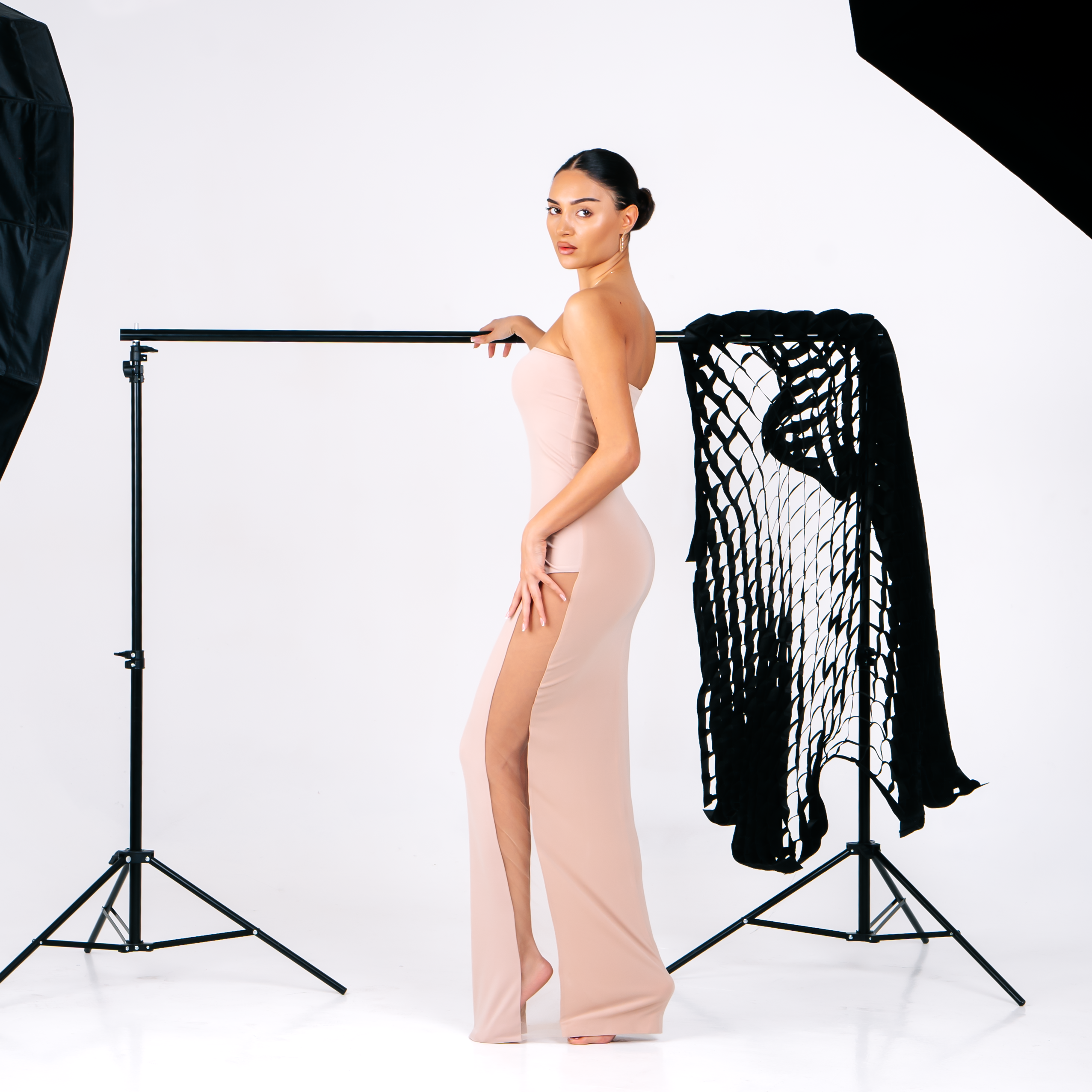Still Pose Photos, Download The BEST Free Still Pose Stock Photos & HD ...