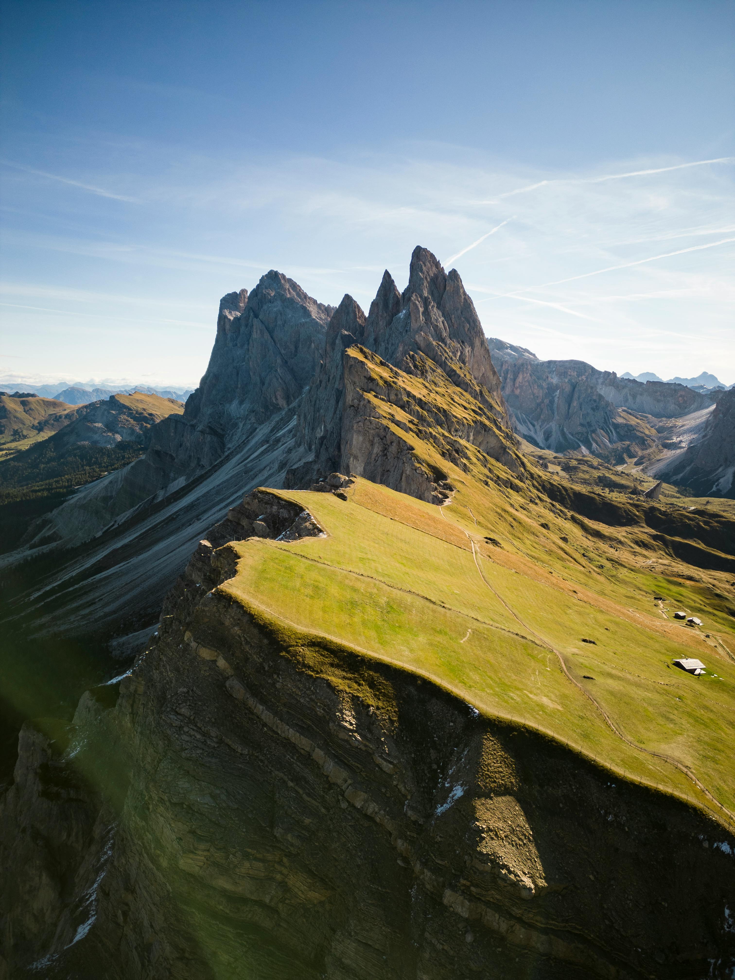 Grassland in Rocky Mountains · Free Stock Photo