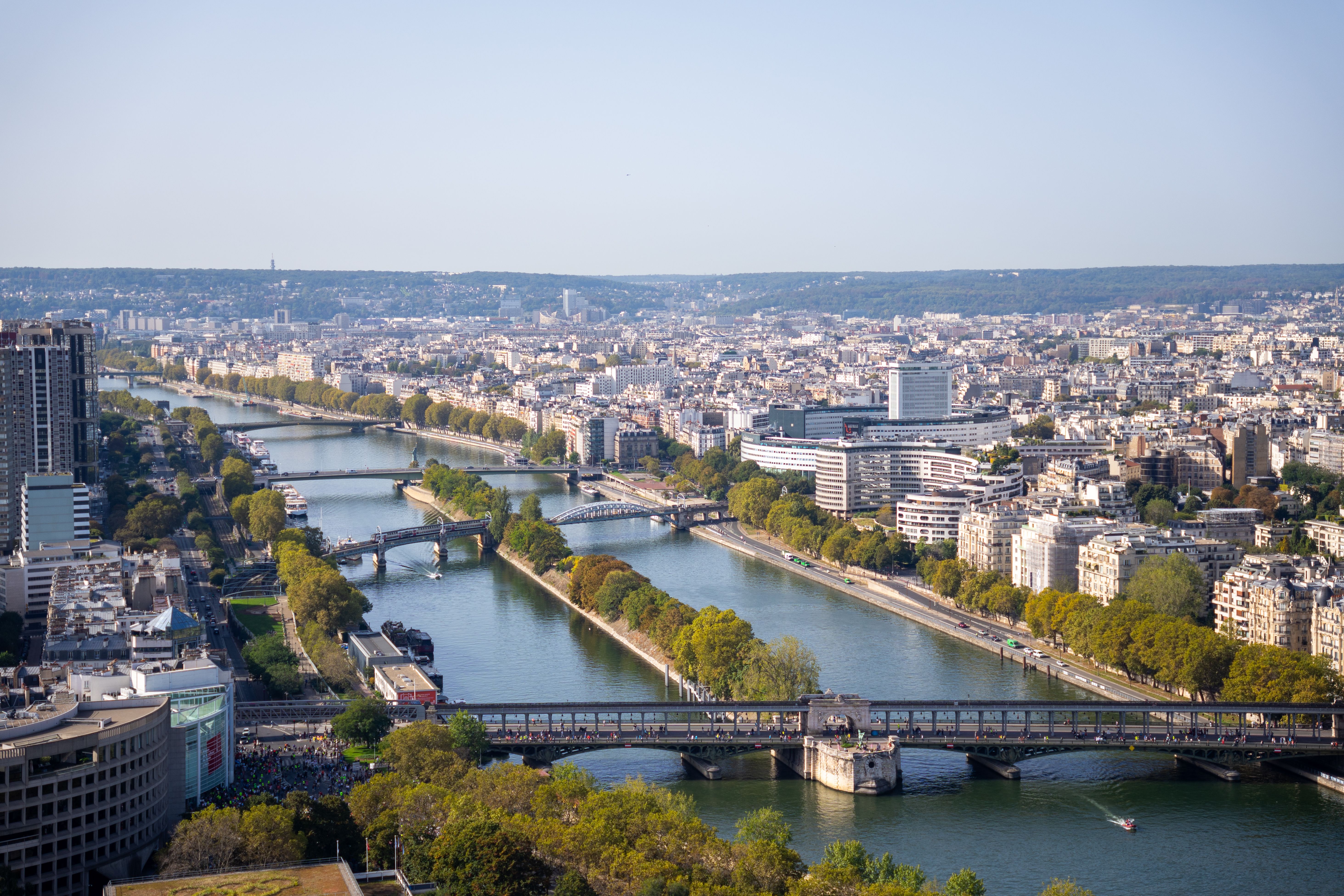 Bridges Across Seine River in Paris · Free Stock Photo