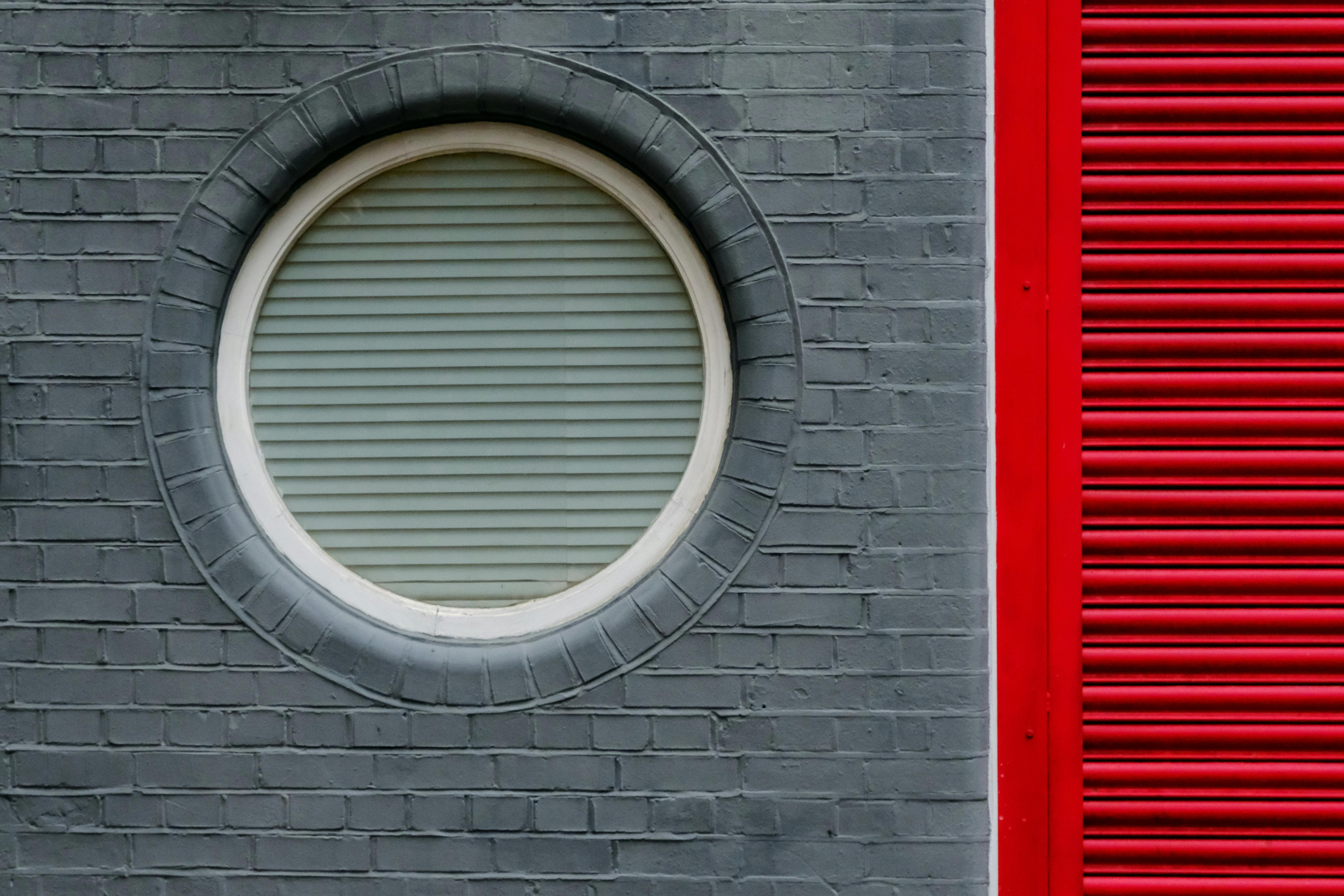 Bleeding Blinds · Free Stock Photo