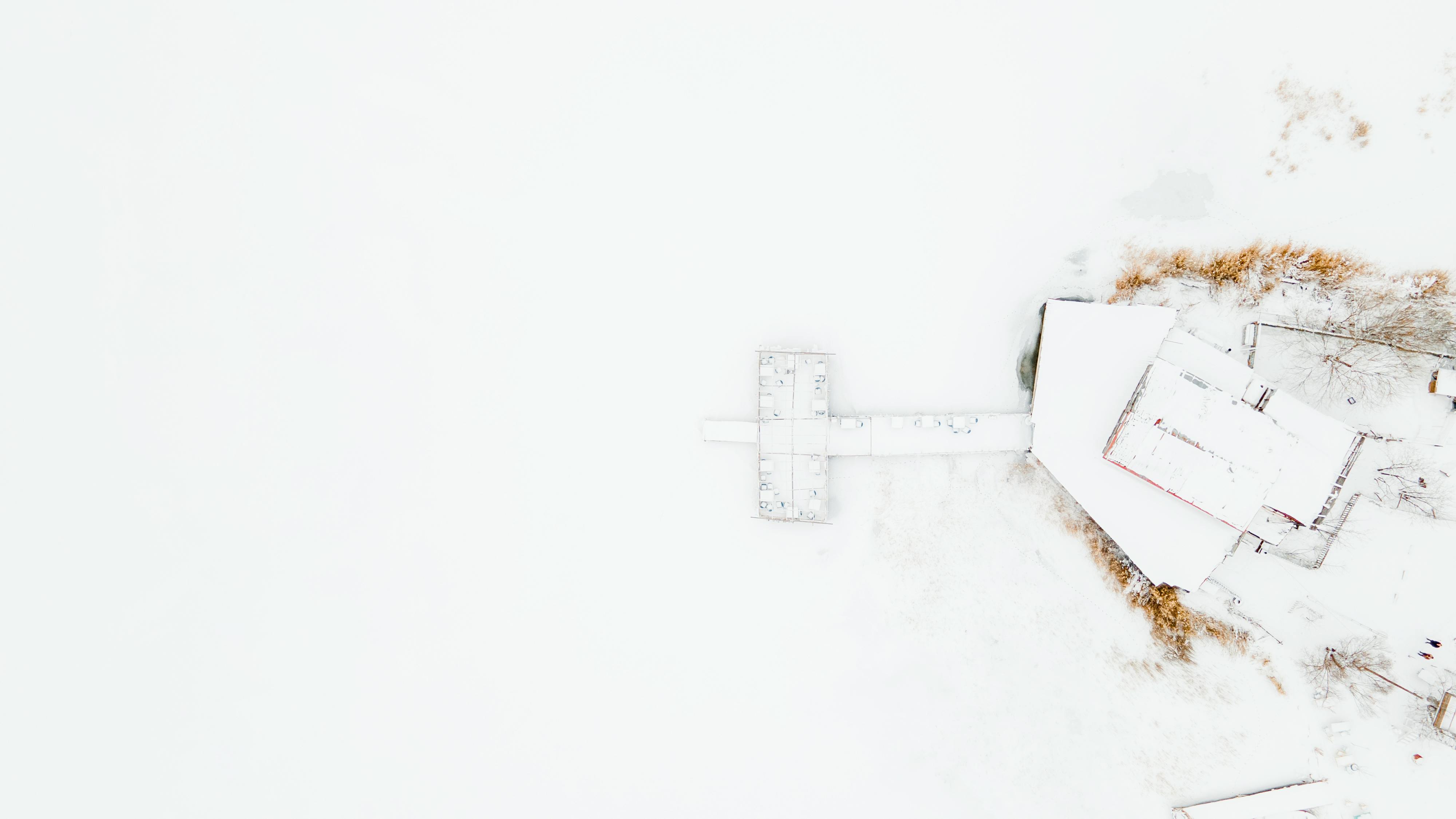 Minimalist Artwork on White Background · Free Stock Photo