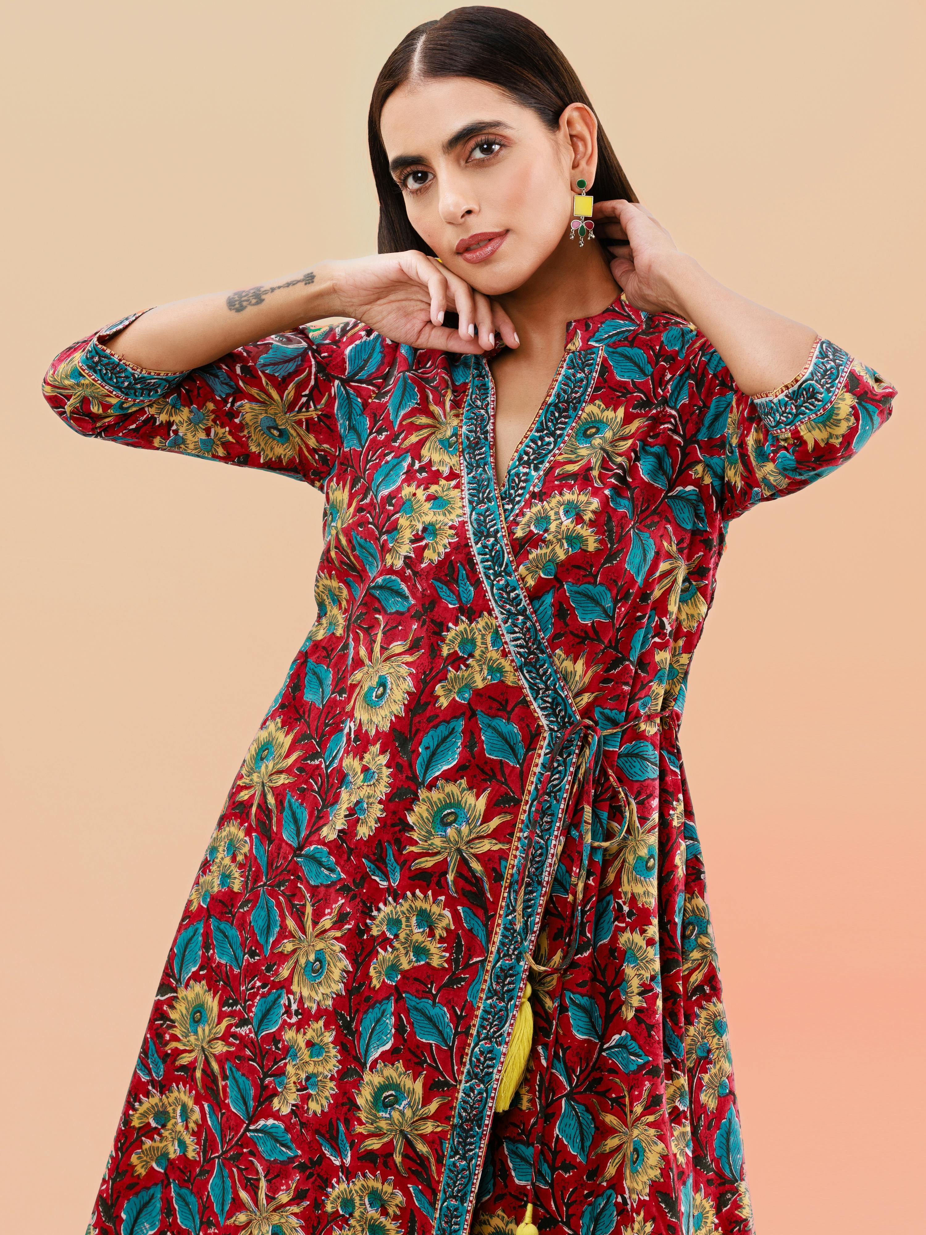 Beautiful Woman in Traditional Dress · Free Stock Photo